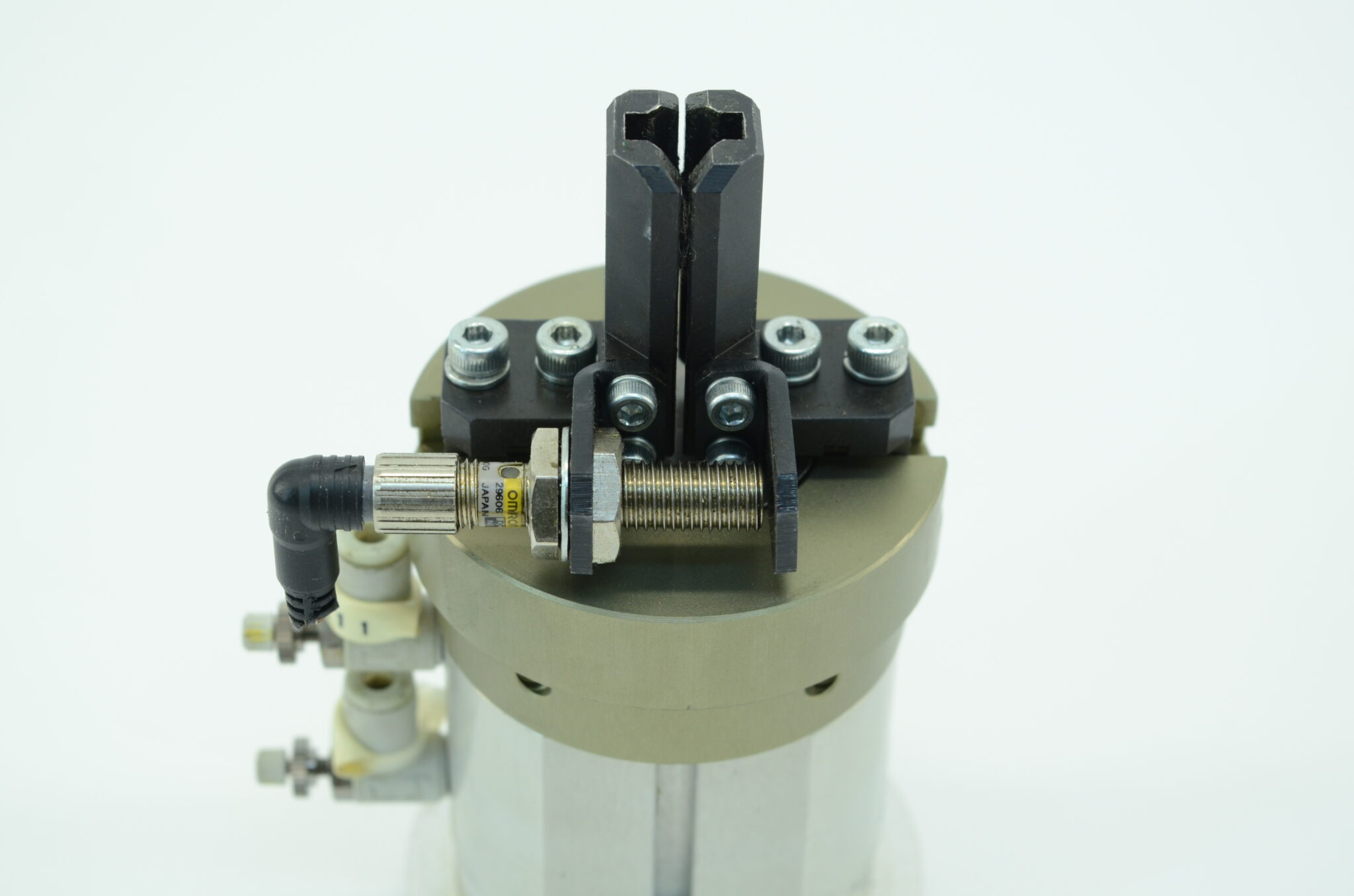 Konsei CKB-25AS-NC Chuck Finger Gripper – GPM Surplus