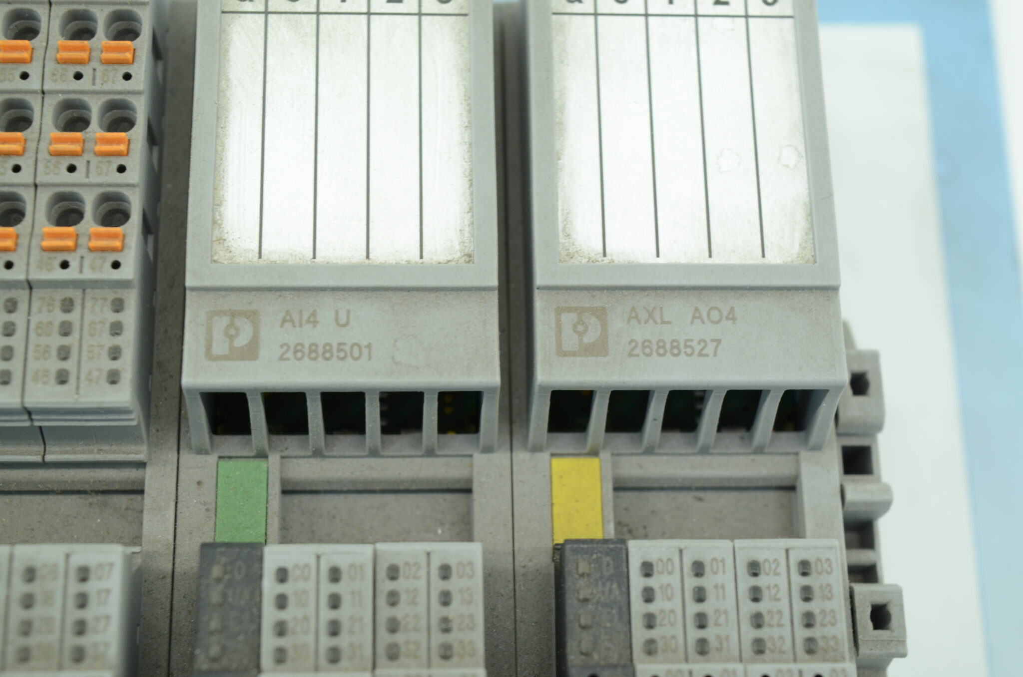 Phoenix Contact 2688899 Axioline F Bus Coupler 2688899 2701916 2701451 ...