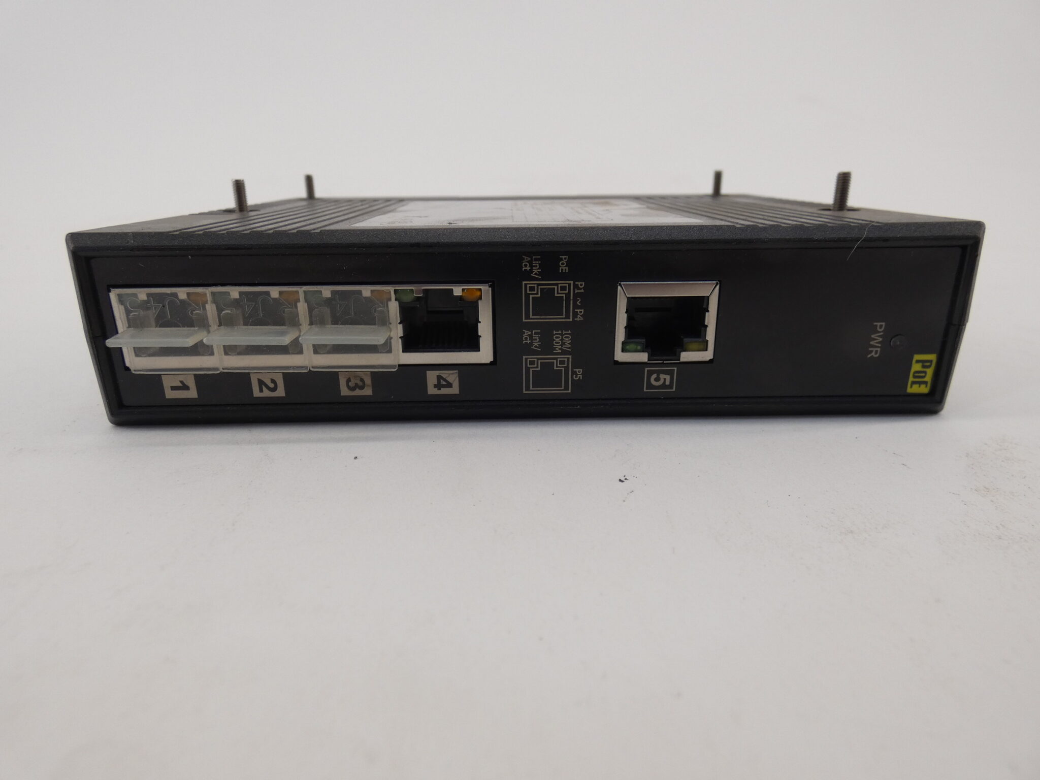 ICP DAS NS-205PSE-24V Ethernet Switch – GPM Surplus