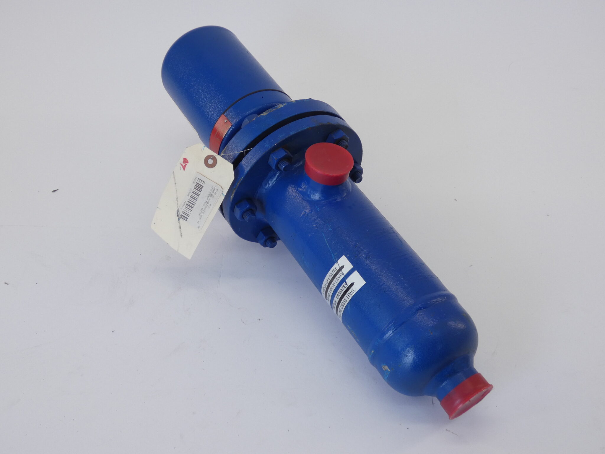 Magnetrol XC29-2B30-CDM Displacement Level Switch 120/240VAC – GPM Surplus