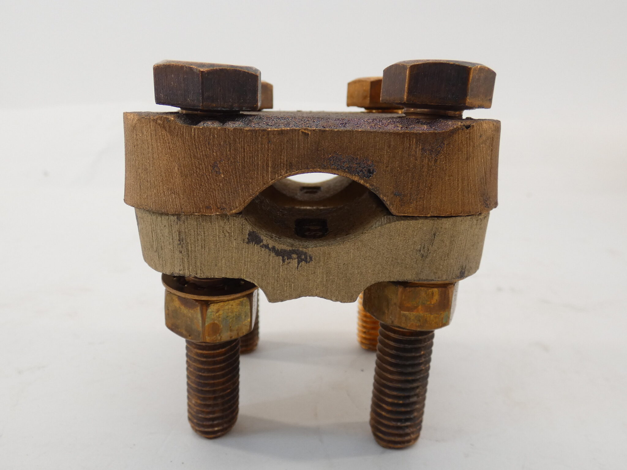 *Lot of 3* Burndy NFXR15CG7 Bolted Terminal Clamps – GPM Surplus