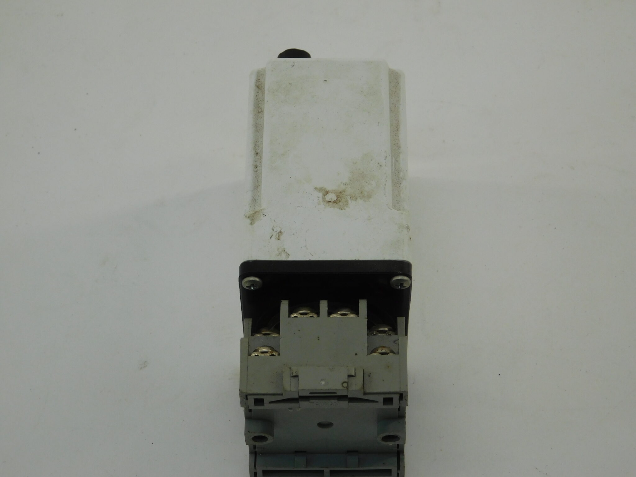 Square D 9050JCK27V20 Timing Relay W/ IDEC SR3P-05 Relay Socket – GPM ...
