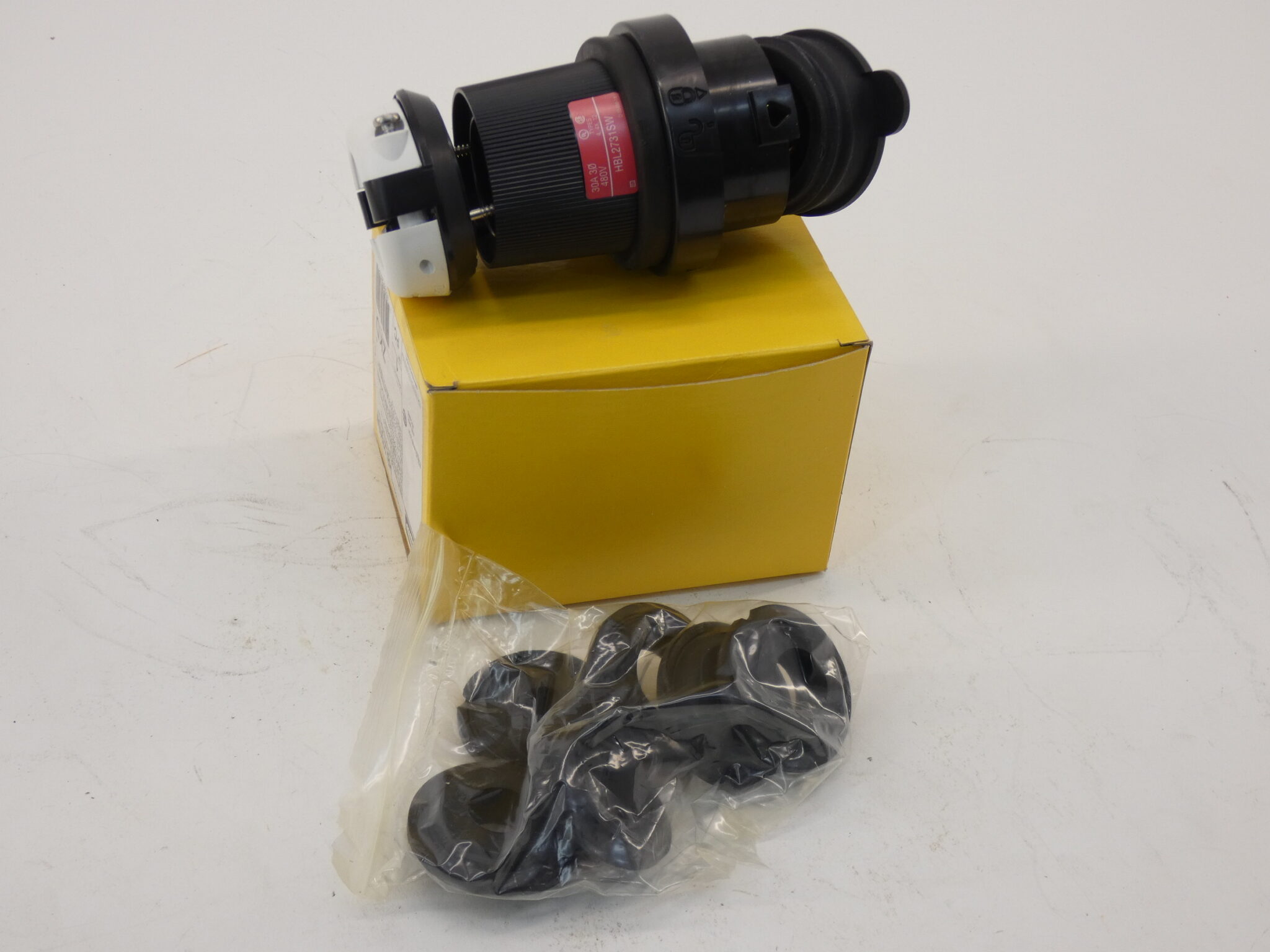 Hubbell HBL2731SW Twist-Lock Watertight Safety Shroud Plug, 480V, 30A ...