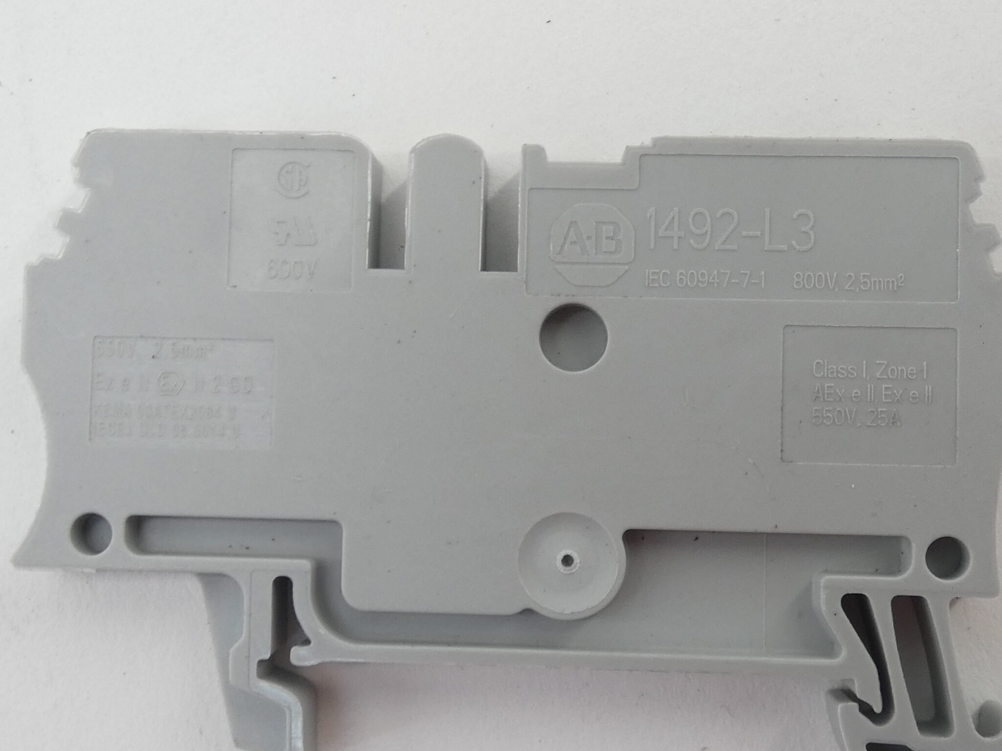 *Lot of 12* Allen-Bradley 1492-L3P Terminal Block 550V & Allen-Bradley ...