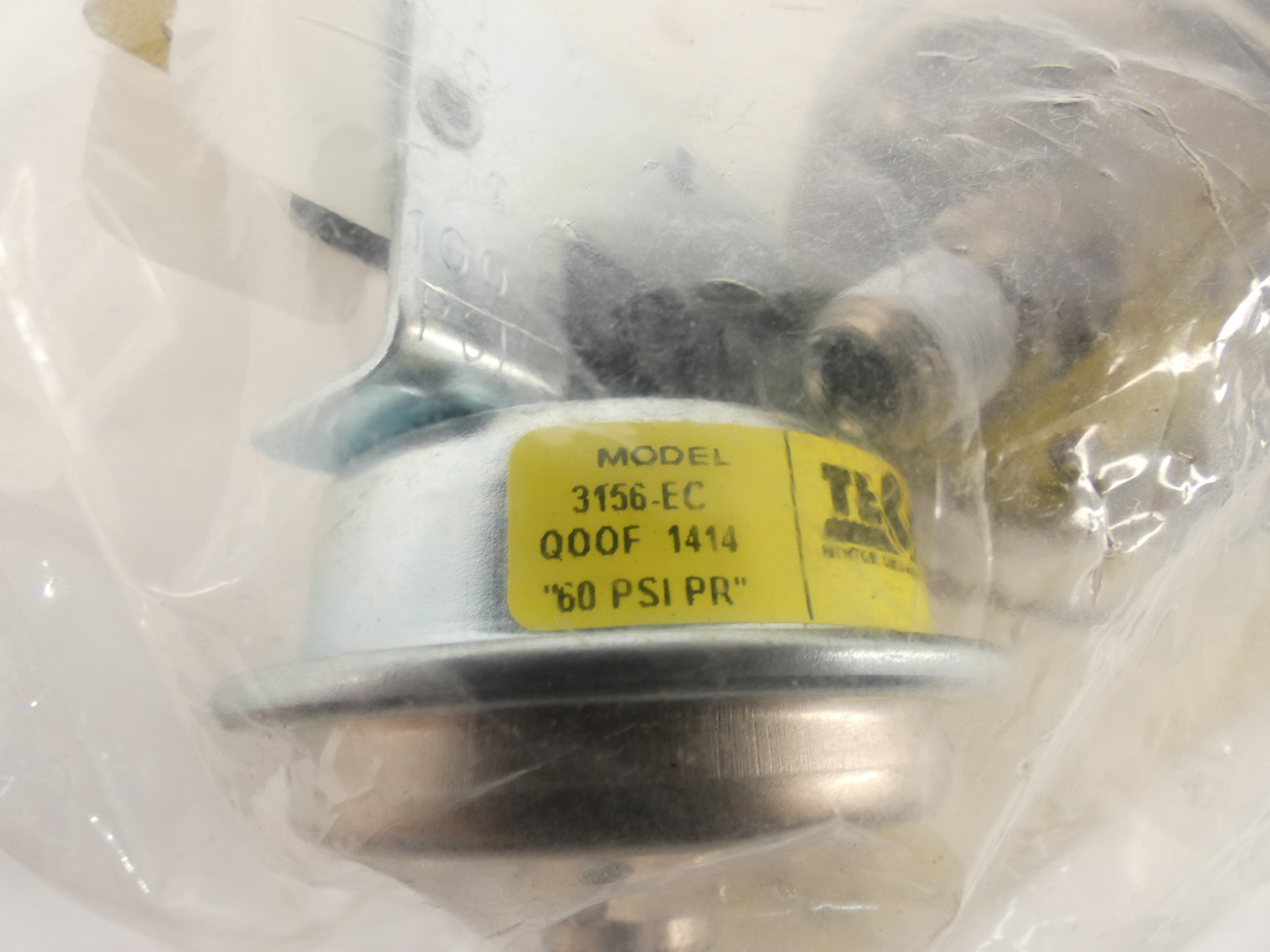*Lot of 2* Tecmark 3156-EC Pressure Switch 60 PSI PR – GPM Surplus