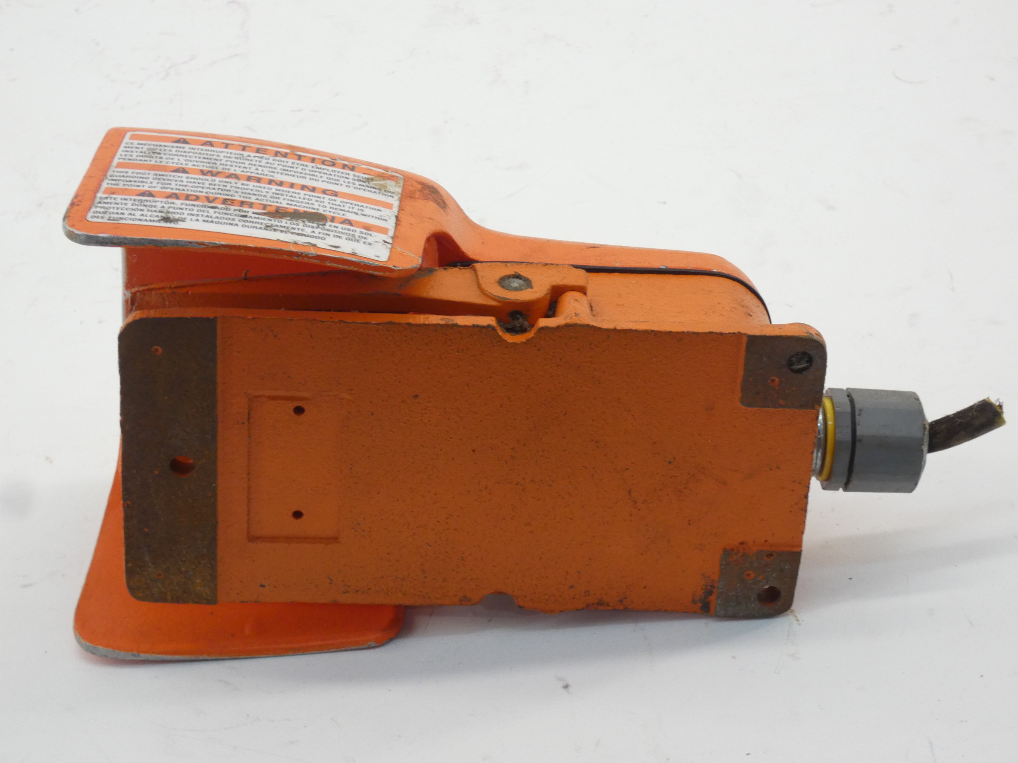 Linemaster 531-SWH Hercules Foot Switch 1HP 20A 125-250VAC – GPM Surplus