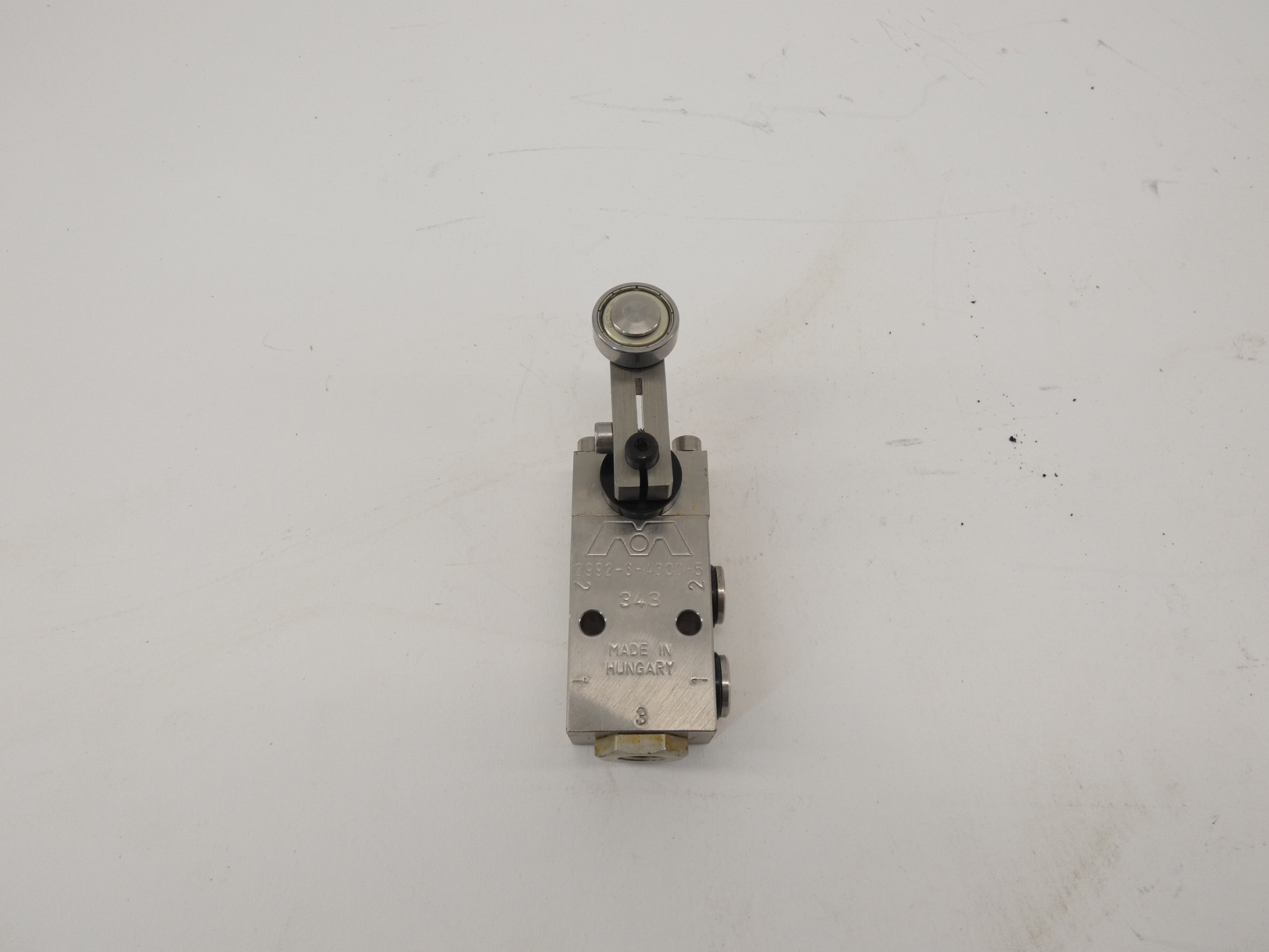 Mecman 343/5 Roller Valve 343 Viton 2992-3-4300-5 – GPM Surplus