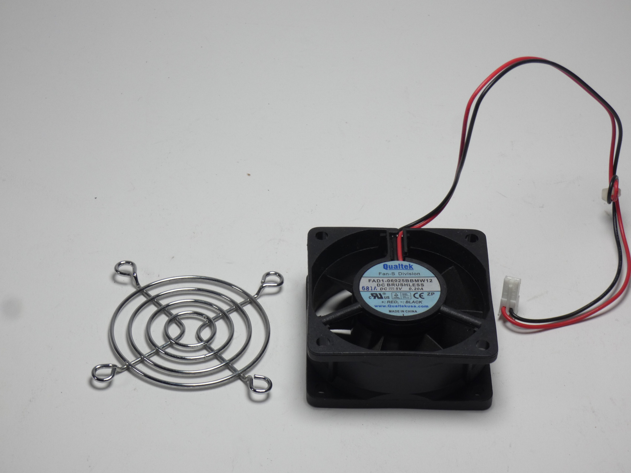 Qualtek FAD1-06025BBMW12 Brushless DC Fan 5V 0.20A 60mm x 60mm x 25mm ...