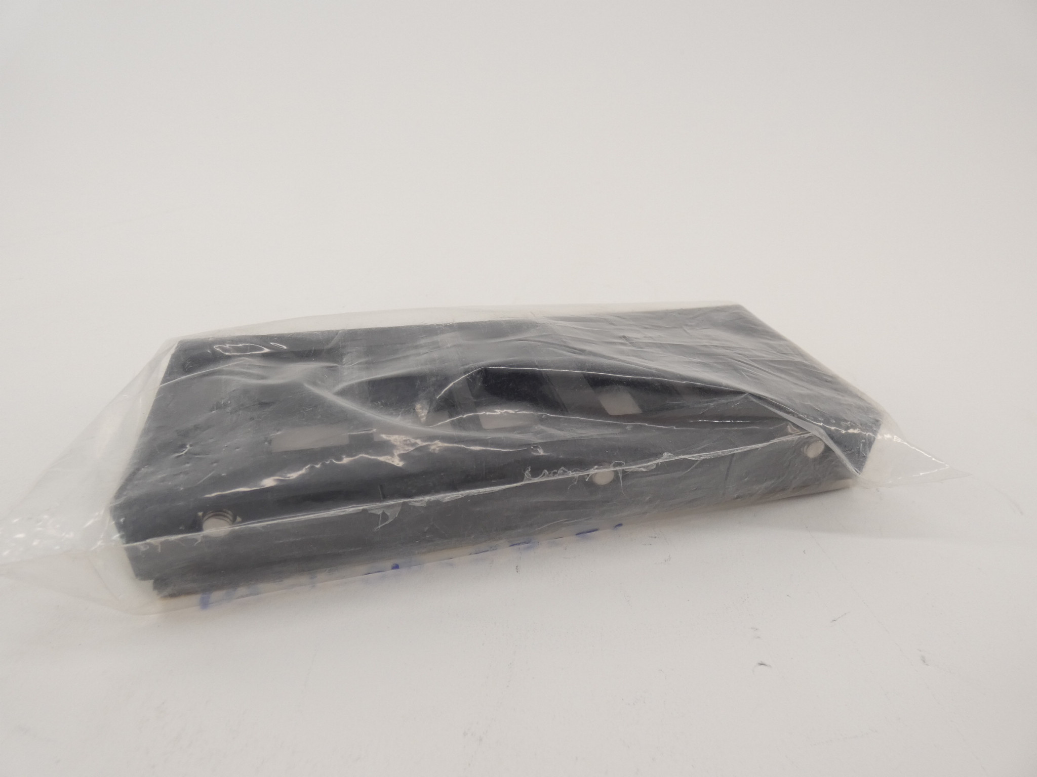 Icotek 48241.200 Split Multi Cable Transit Frame – GPM Surplus