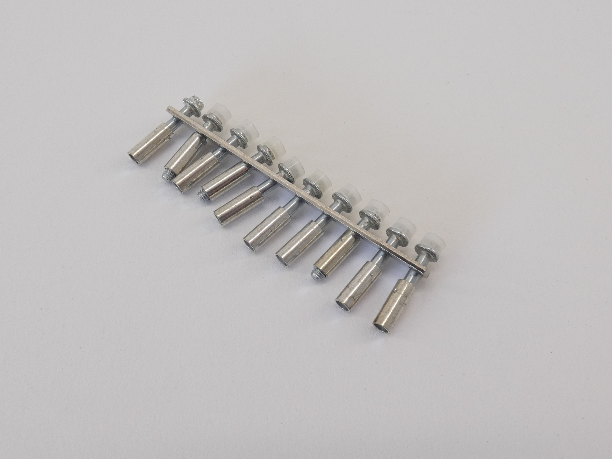 *Lot of 11* Allen-Bradley 1492-CJ7-10 Center Jumpers – GPM Surplus