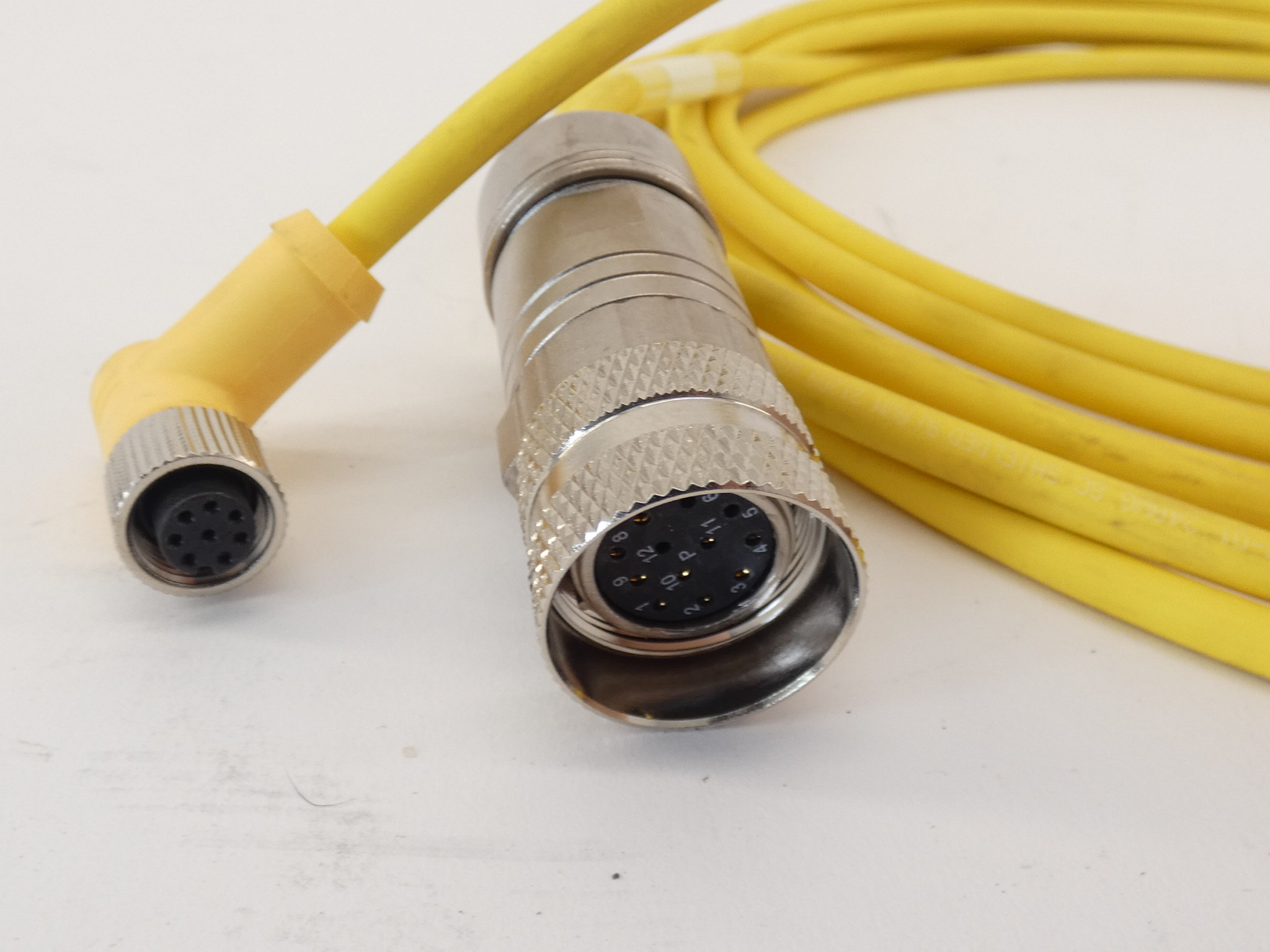 Yellow Cable Amphenol MA6CG-S2 Connector – GPM Surplus