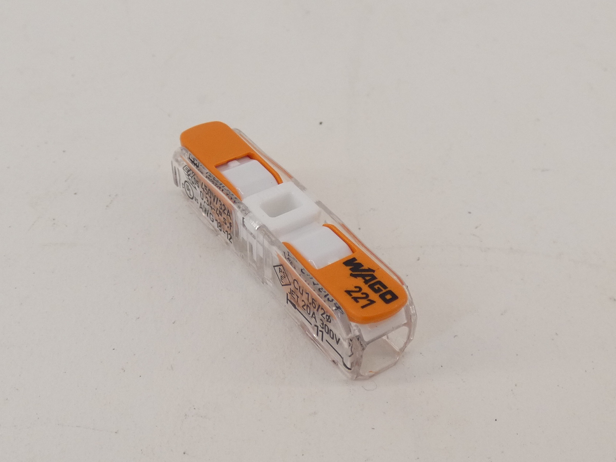 *Box of 55* Wago 221-2401 Inline Lever Nut 300V 450V 20A 32A – GPM Surplus