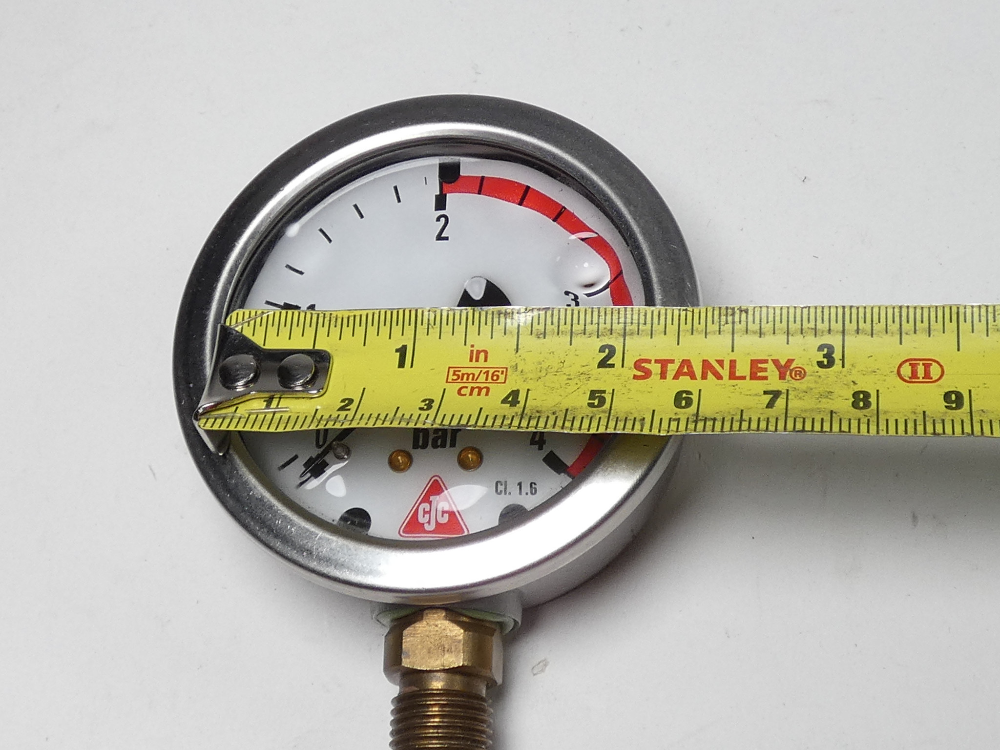 CJC Liquid Pressure Gauge 0-4 Bar Bottom Connection – GPM Surplus