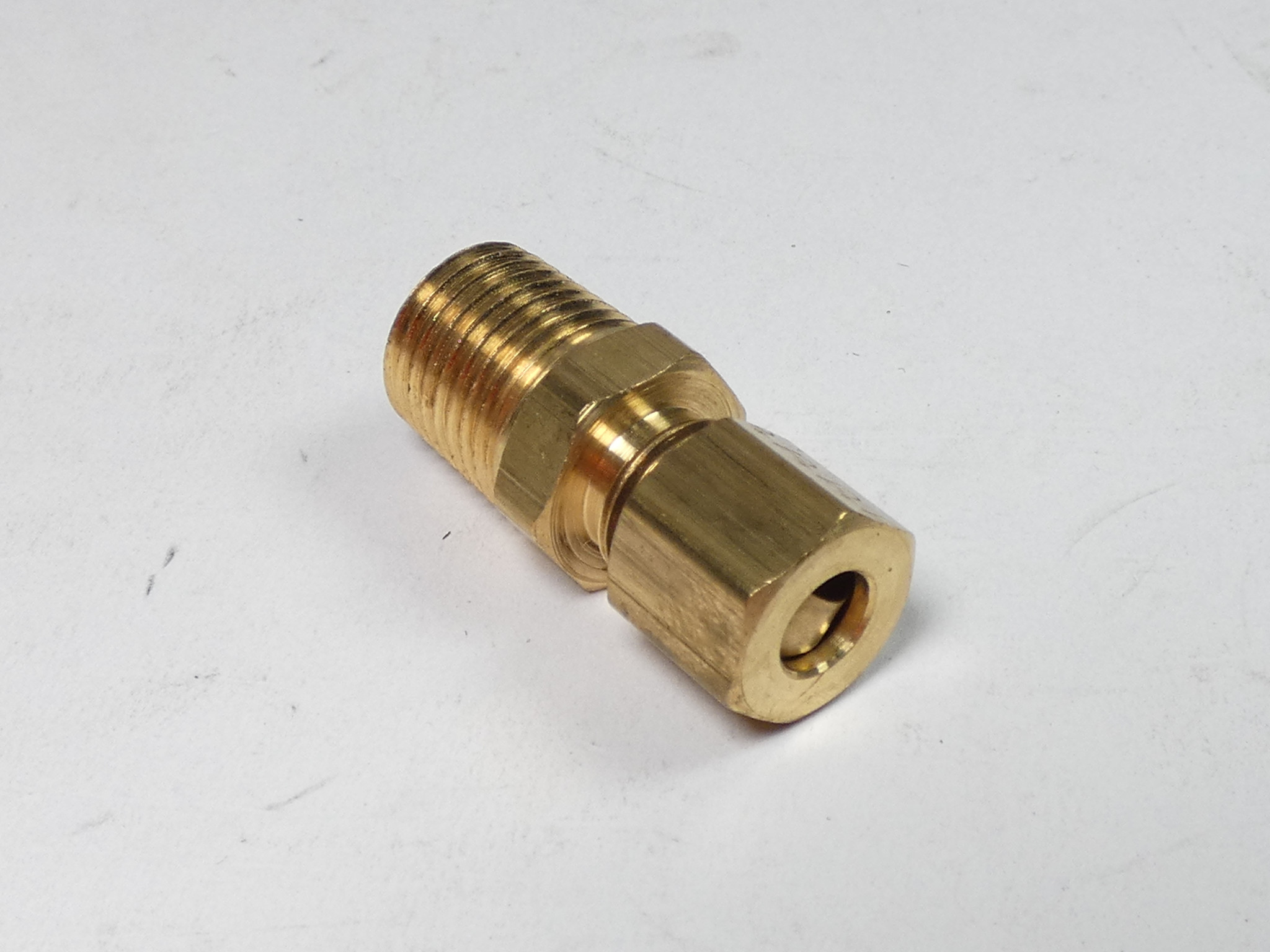 *Lot of 40* Parker 68C-4-4 Brass Male Connector Compression Fitting 1/4 ...