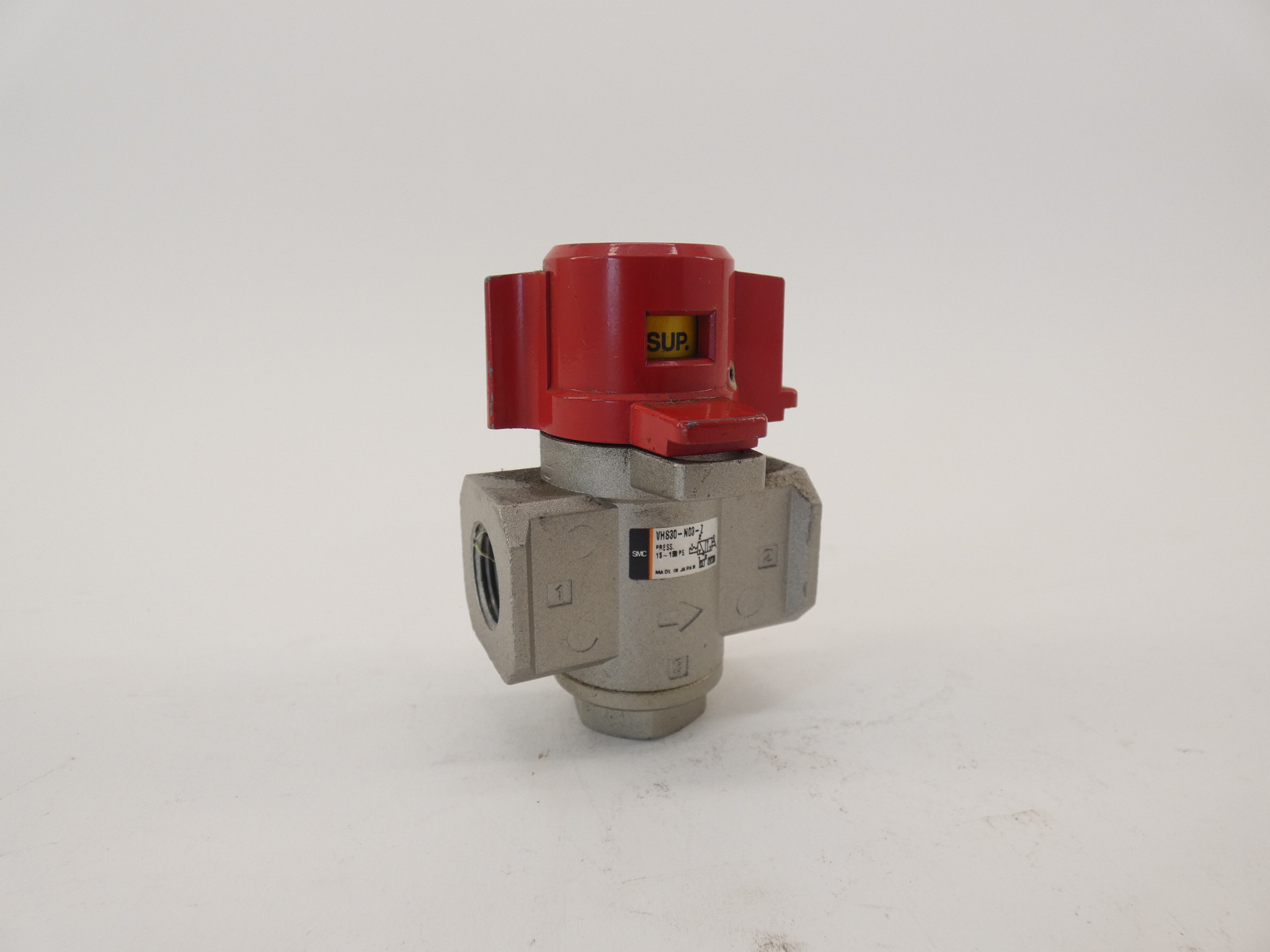 SMC VHS30-N03-Z Pneumatic Lockout Valve 3-Port 15-150 PSI – GPM Surplus