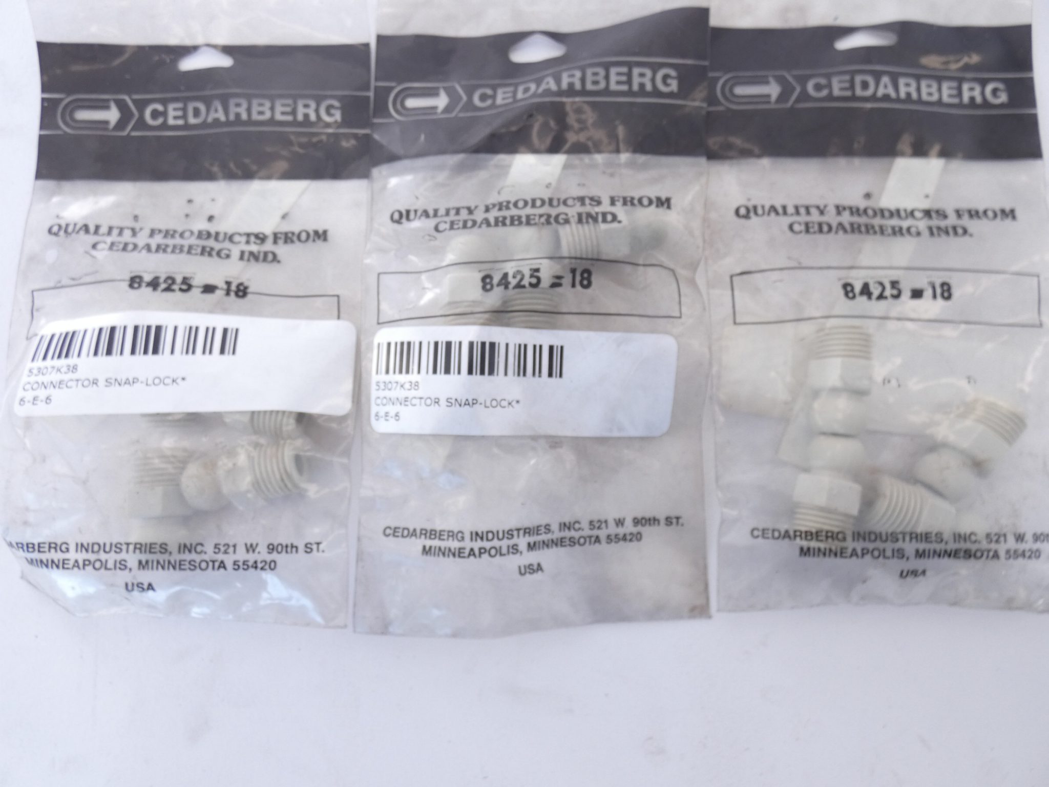 *Lot of 3* Cedarberg 8425-18 Snap-Lock Connector – GPM Surplus