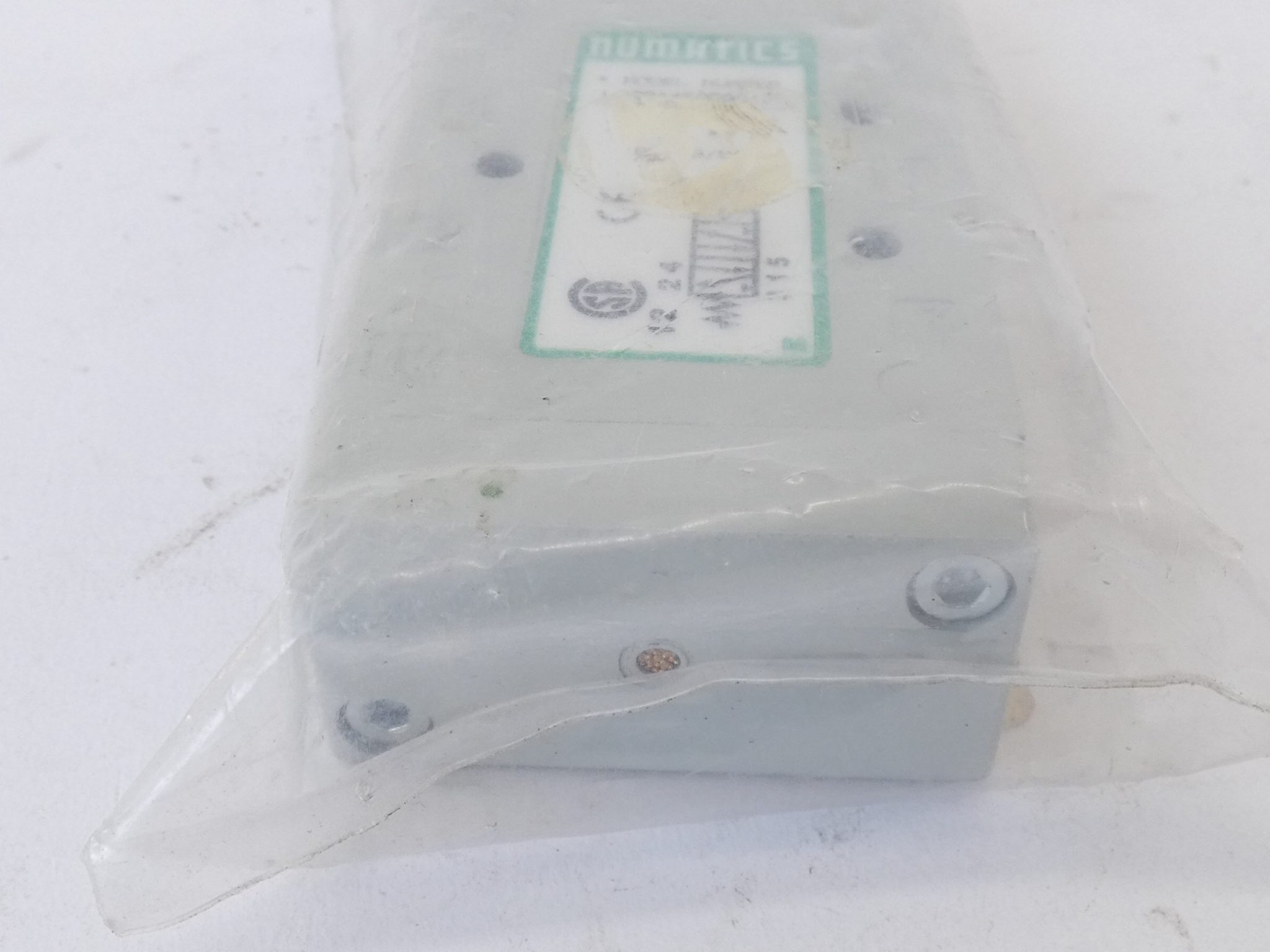 Numatics L23BA452B021K61 Solenoid Valve 14.5-145PSIG 24VDC 226-749B ...
