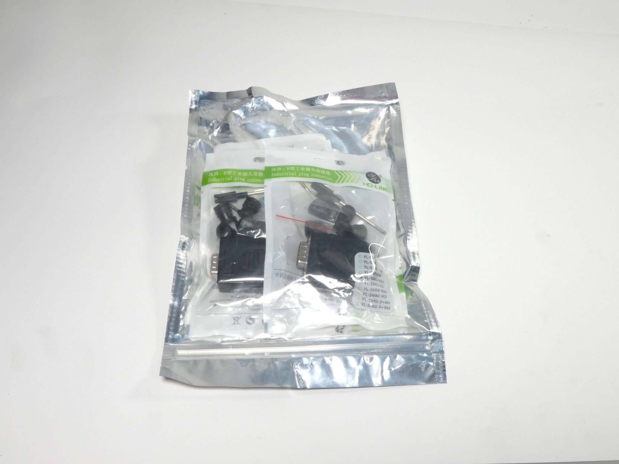 *Lot of 4* HD-Link YL-SMG-9DM DB9 Solderless Connector RS232 D-SUB 9 ...