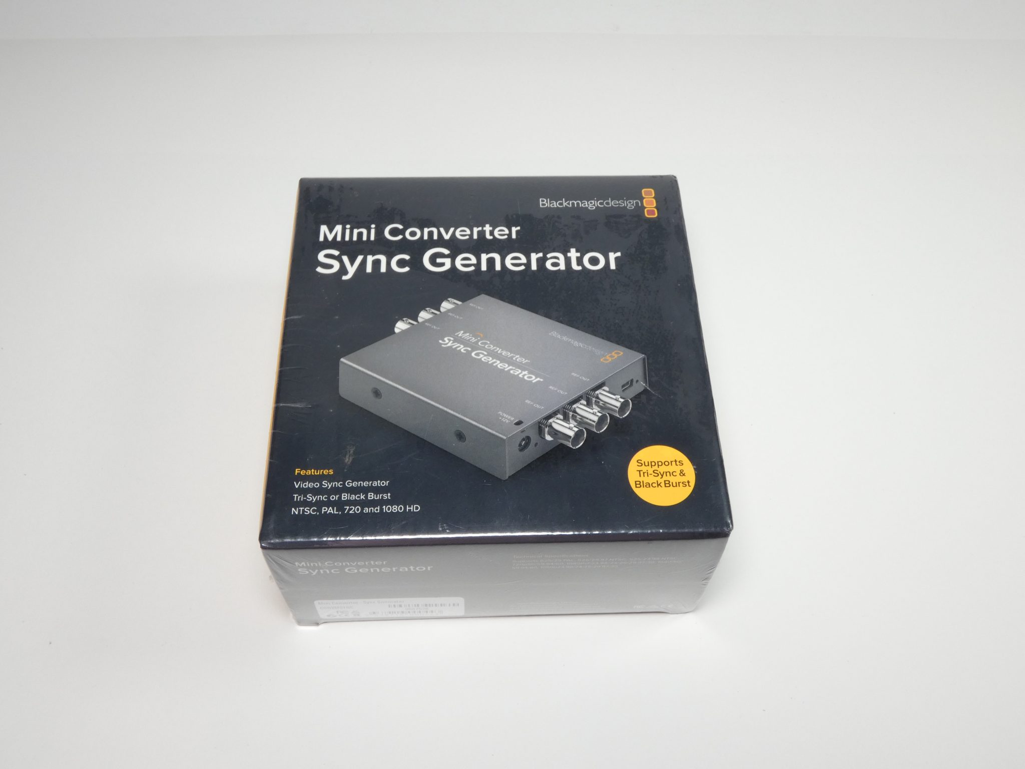 Blackmagic Design CONVMSYNC Mini Converter Sync Generator – GPM Surplus
