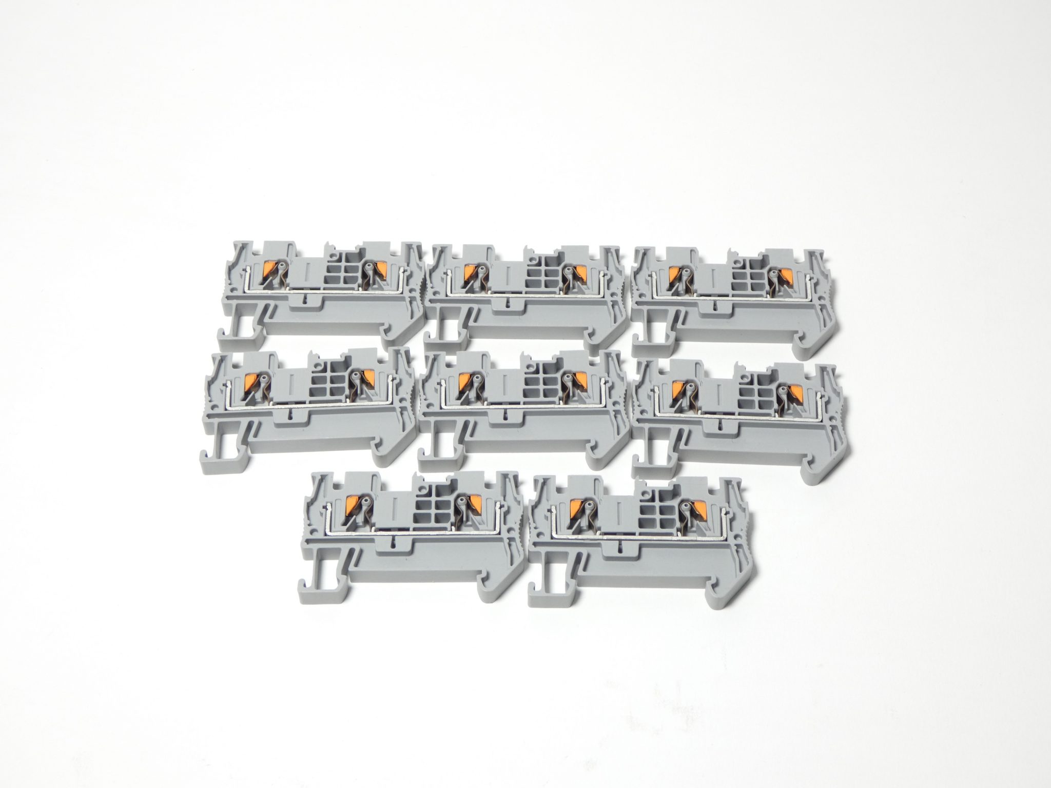 *Lot of 8* Phoenix Contact PT-4 Feed Through Terminal Block – GPM Surplus