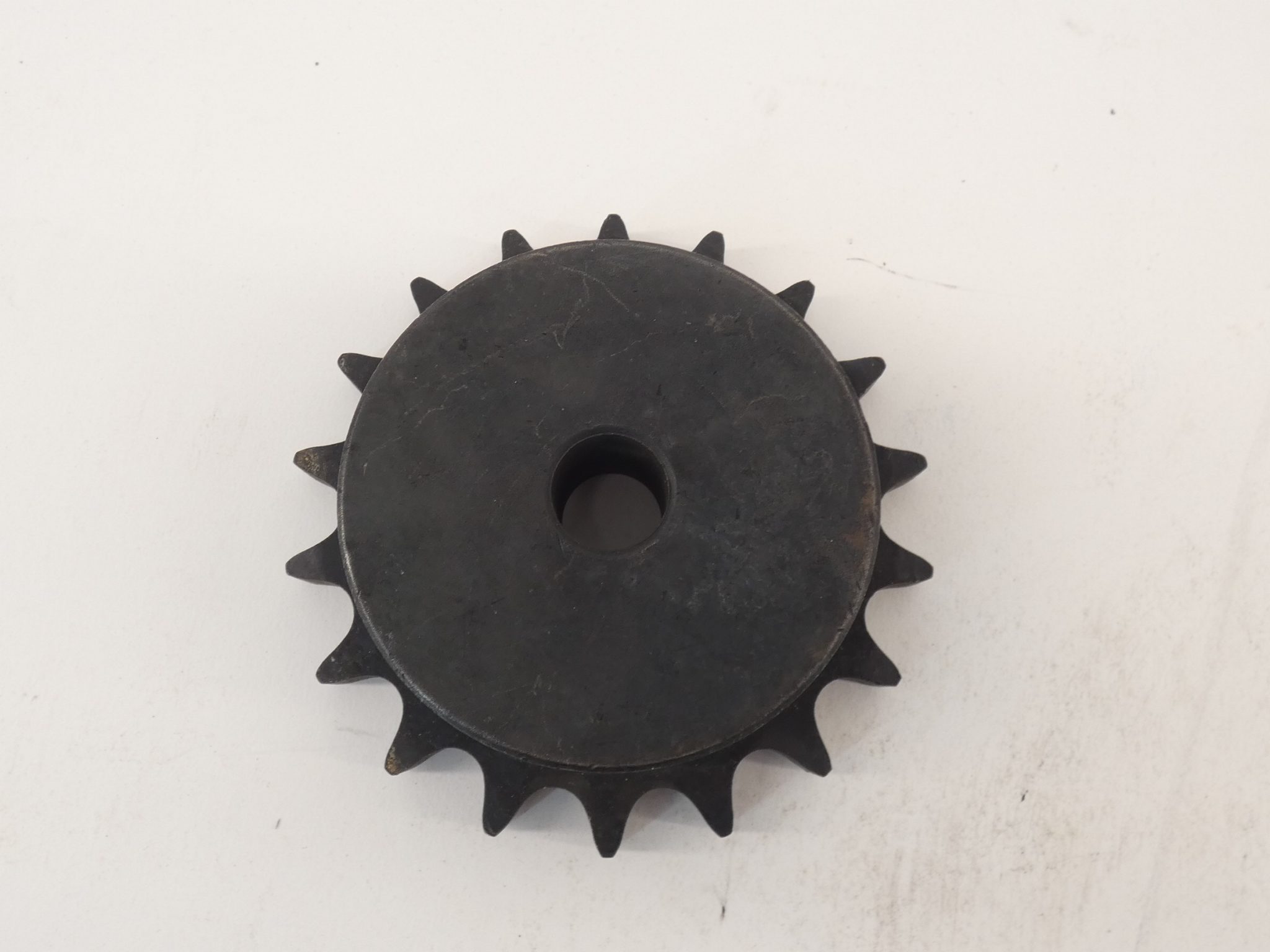 Martin 60B18 Roller Chain Sprocket 18-Teeth 3/4″ Bore – GPM Surplus