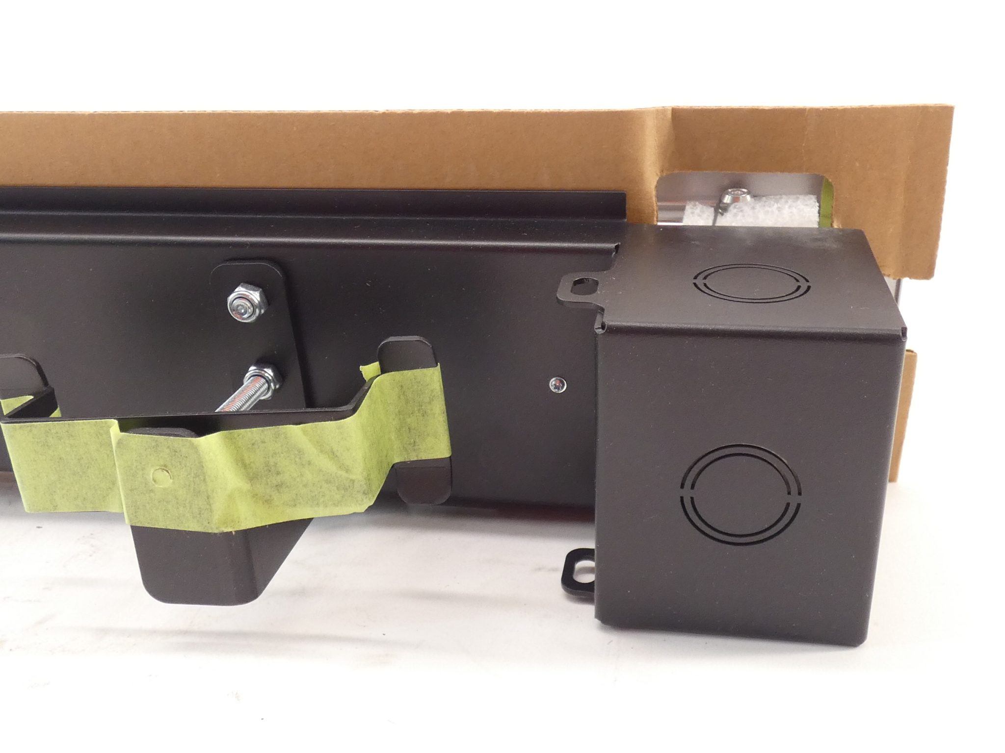 Shure A710-FM-4FT Flush Mount for MXA710-A4FT Microphone – GPM Surplus