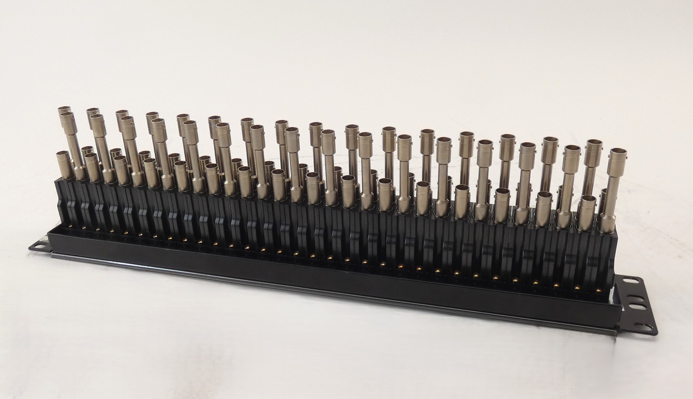CommScope ADC PPE15232-CJMT-BK Video Patch Panel Jackfield CJ4014N-75 ...