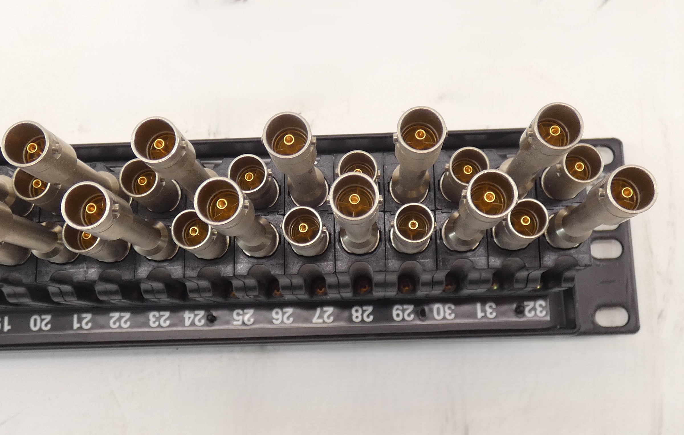 CommScope ADC PPE15232-CJMT-BK Video Patch Panel Jackfield CJ4014N-75 ...