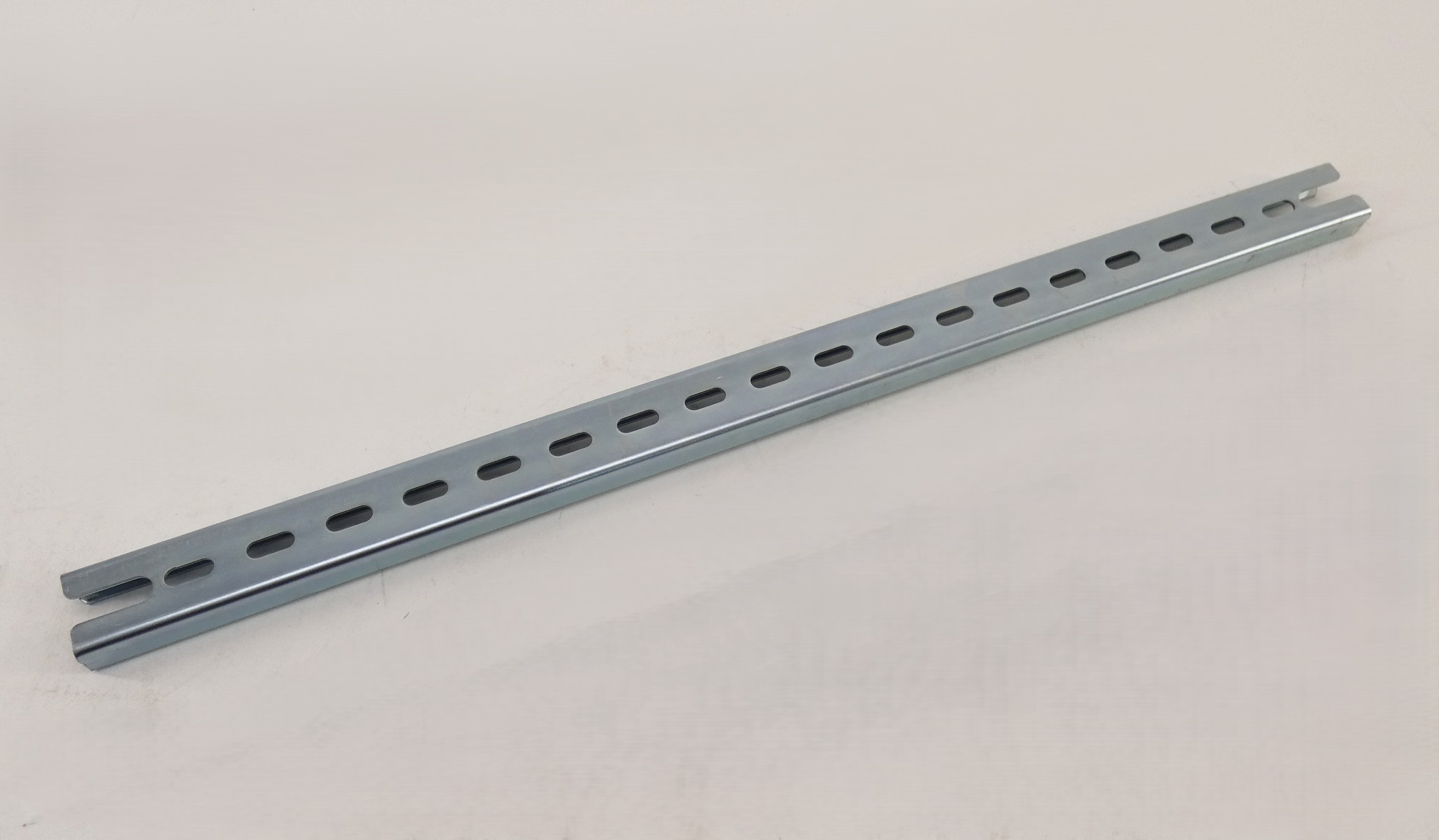 Rittal CM 5001.080 CM Cable Clamp Rail – GPM Surplus