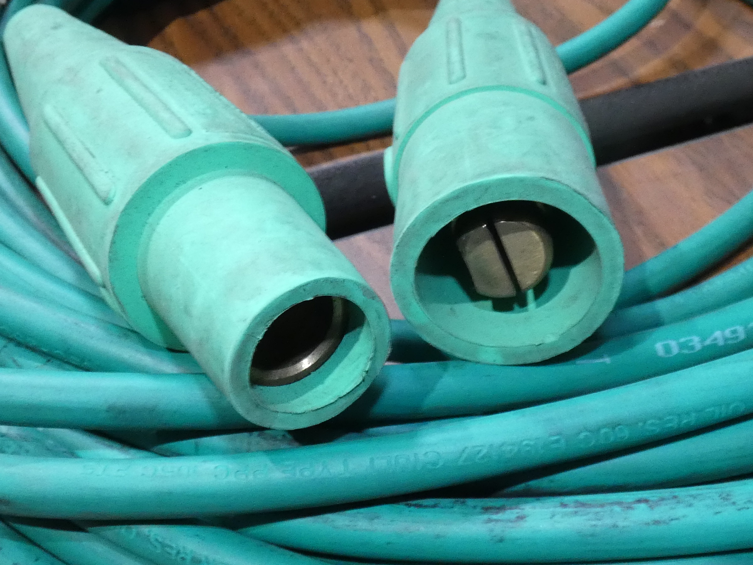 2-Wire 100′ Banded Cam Feeder Cable 400A 600V Green CLS Series Advanced ...