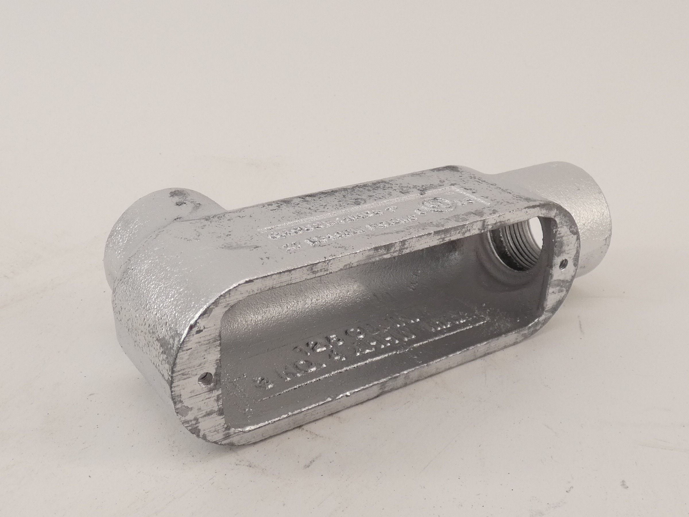 *Box of 10* Eaton Crouse-Hinds LB100M Conduit Outlet Body 1″ – GPM Surplus