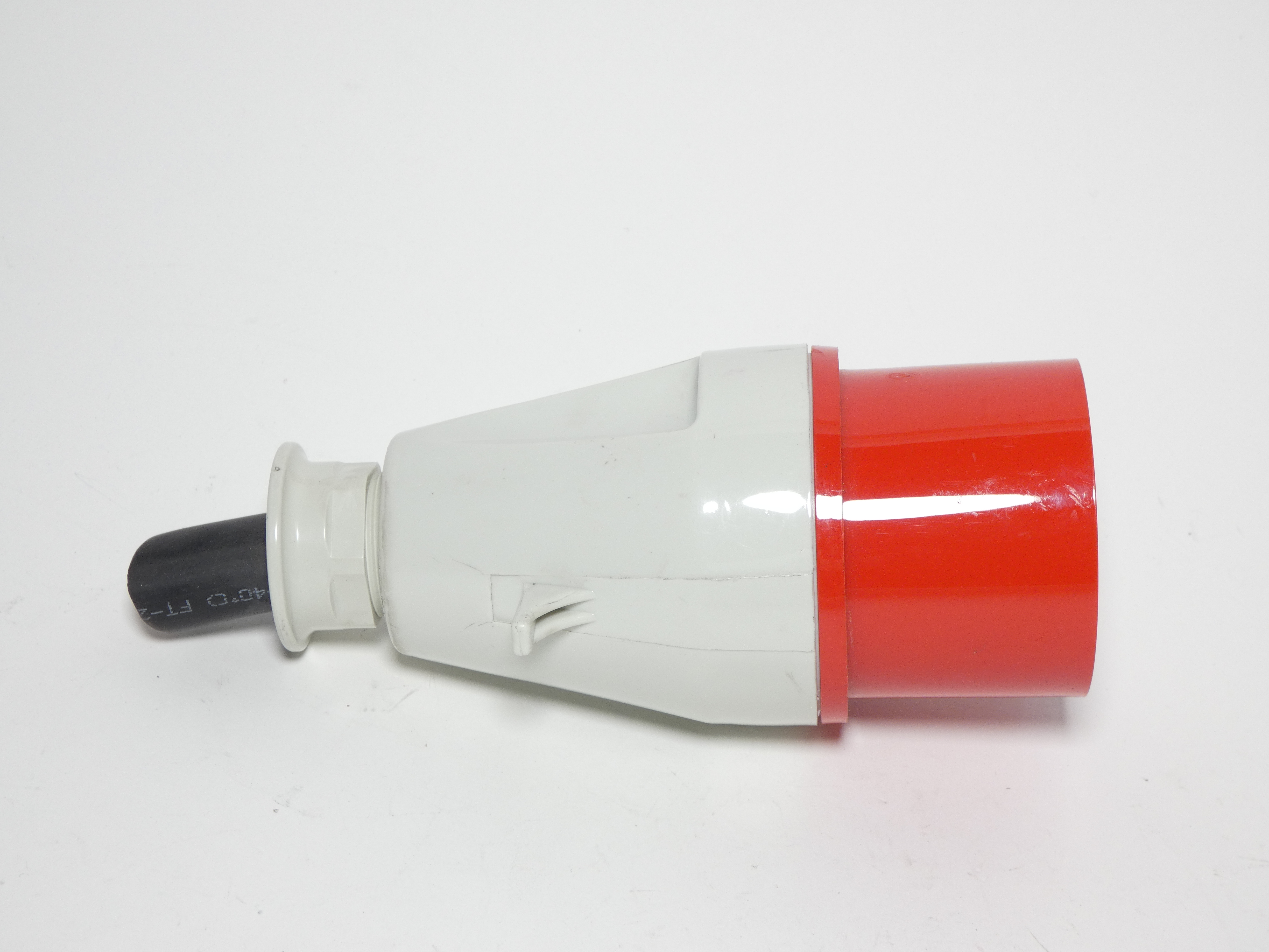 Walther 231 Pin and Sleeve Plug Receptacle 32A-6h 400VAC IP44 – GPM Surplus