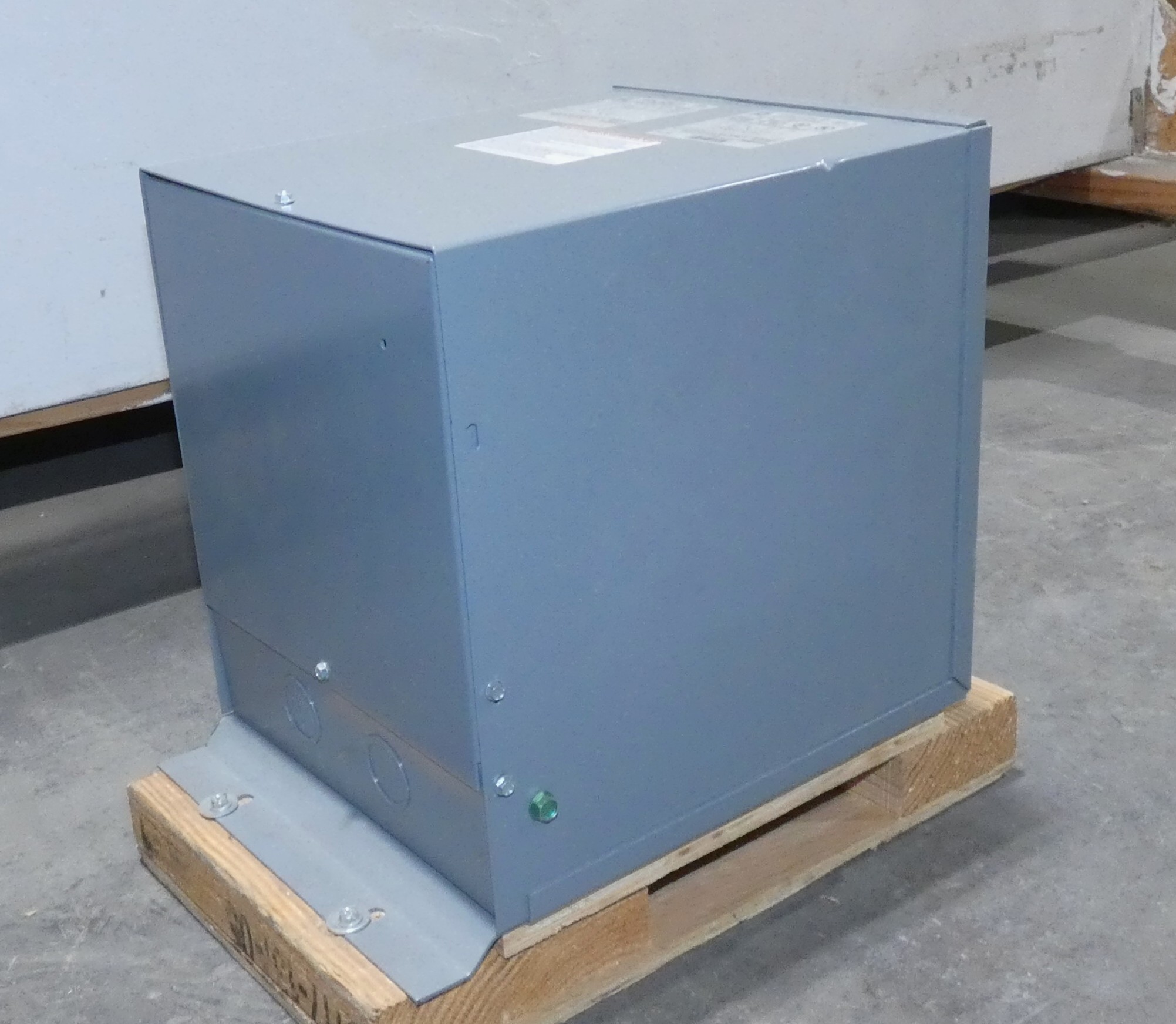 7.5kVa Square D 7S67F General Purpose Transformer 1PH – GPM Surplus