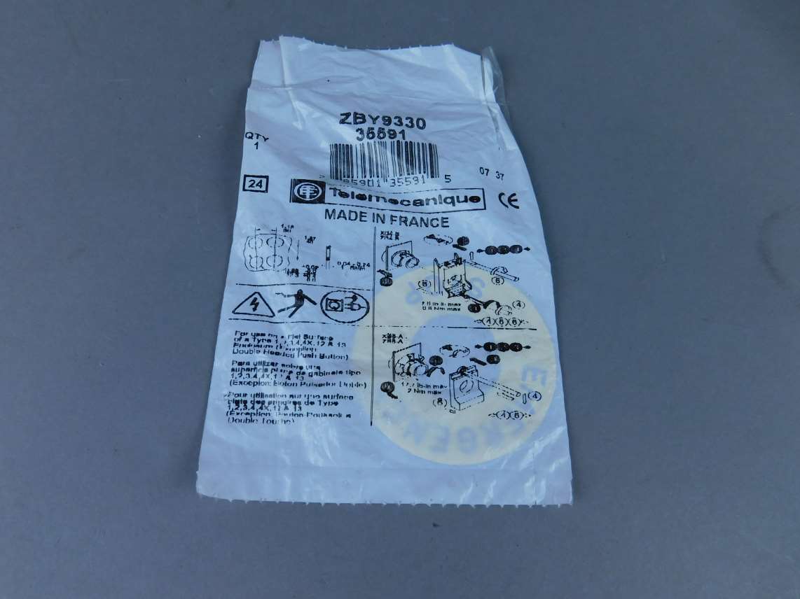 *Lot of 11* Telemecanique ZBY9330 Switch Legend Emergency Stop Plate ...