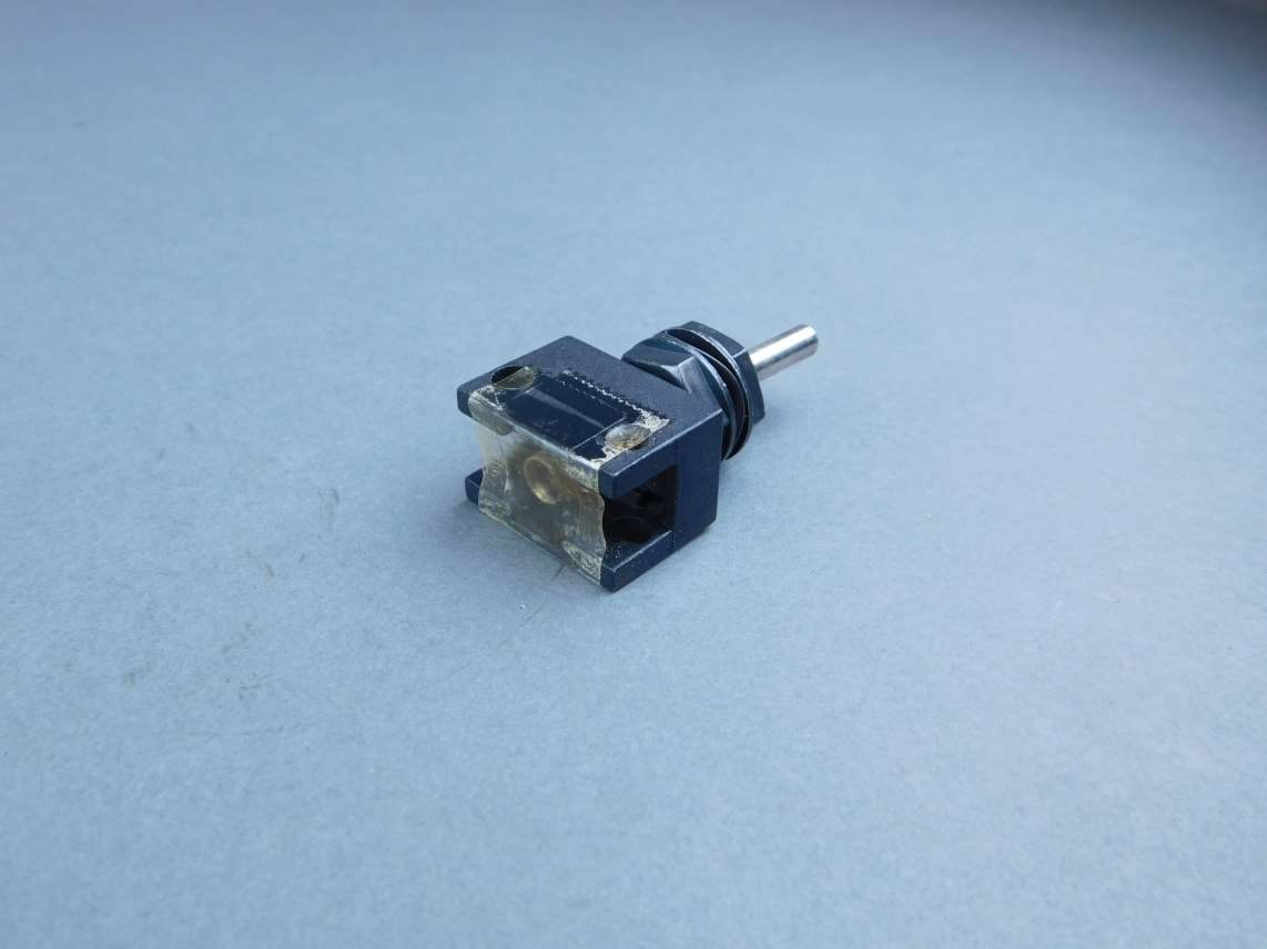 SMC VM-08C Mechanical Switch – GPM Surplus