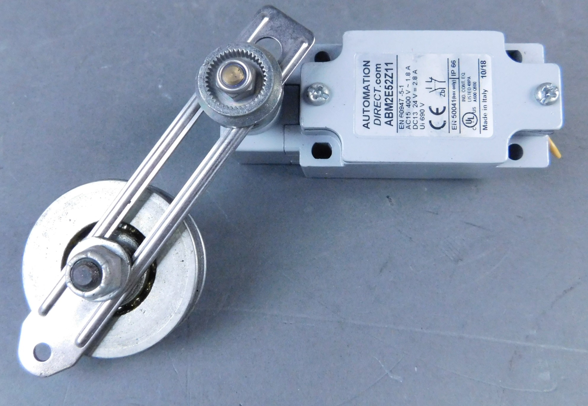 Automation Direct ABM2E52Z11 Limit Switch, 400V, 1.8A – GPM Surplus
