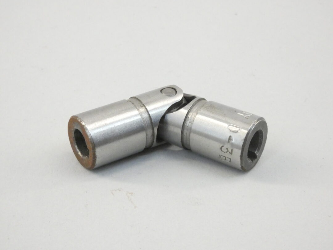 Lovejoy D-3B U-Joint 5/8″ OD, 5/16″ Bore, 2-1/4″ Length – GPM Surplus