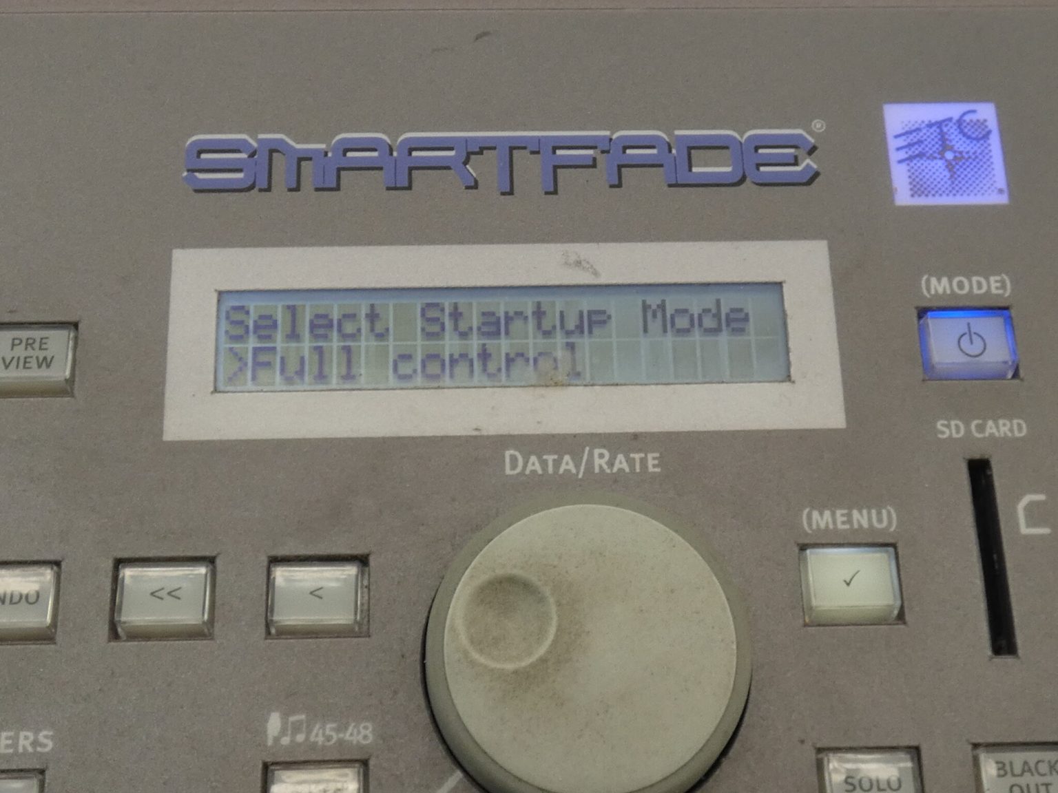 ETC 2496 SmartFade Lighting Console, 7219A1002 – GPM Surplus