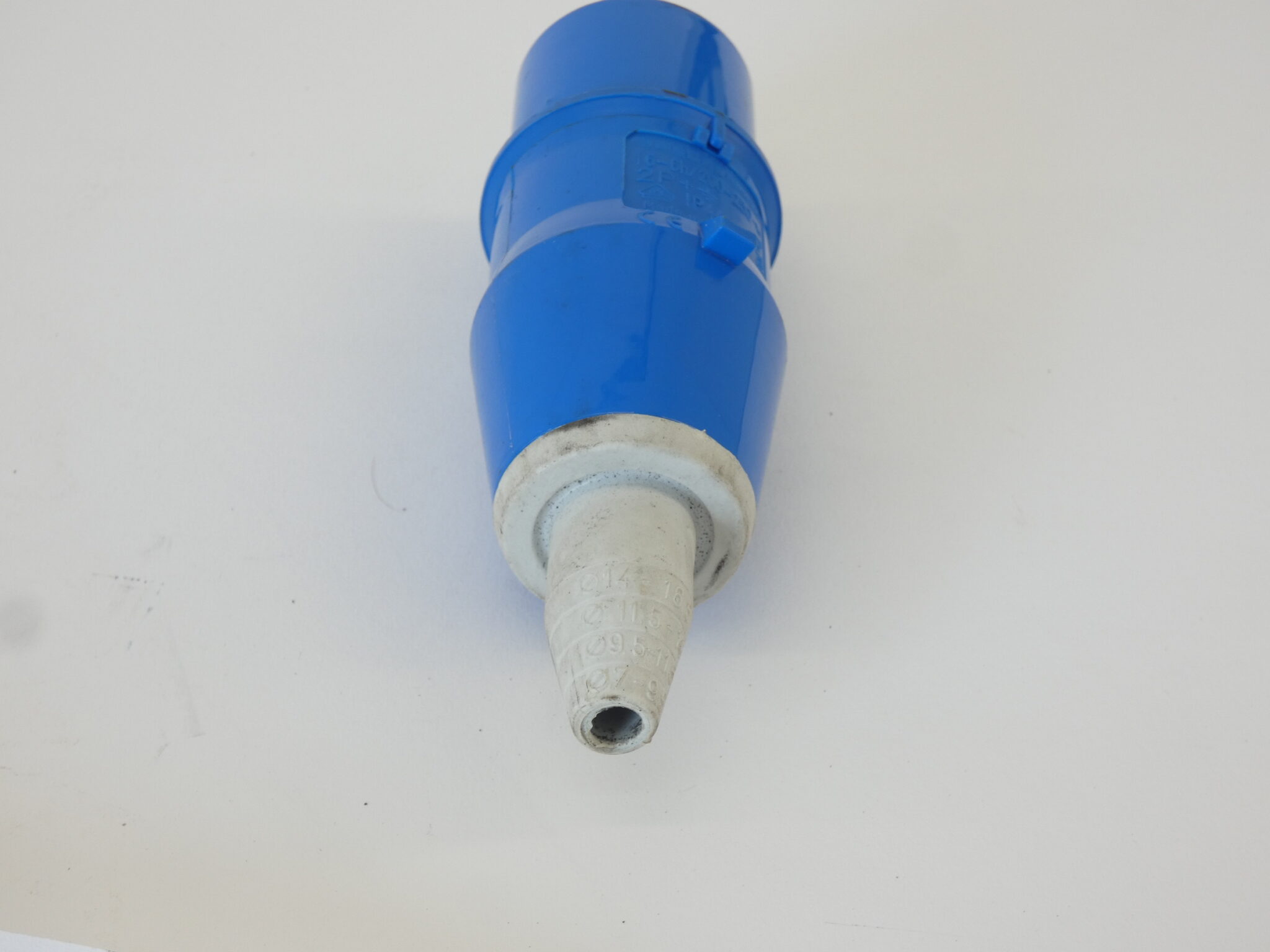 Bals Cee Norm 21001 Industrial Plug, 16-6h/200-250, IP44, 2P – GPM Surplus