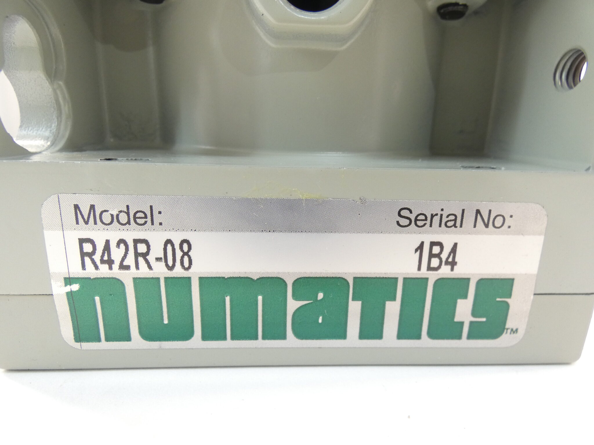Numatics R42R-08 Regulator, 1-1/4″ NPT, No Gauge – GPM Surplus
