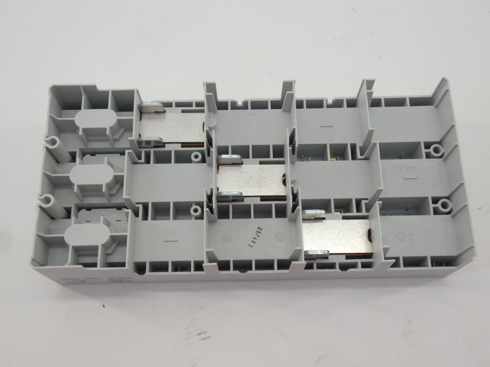 Wohner 32593 Busbar Adapter 690V 580A 3P – GPM Surplus