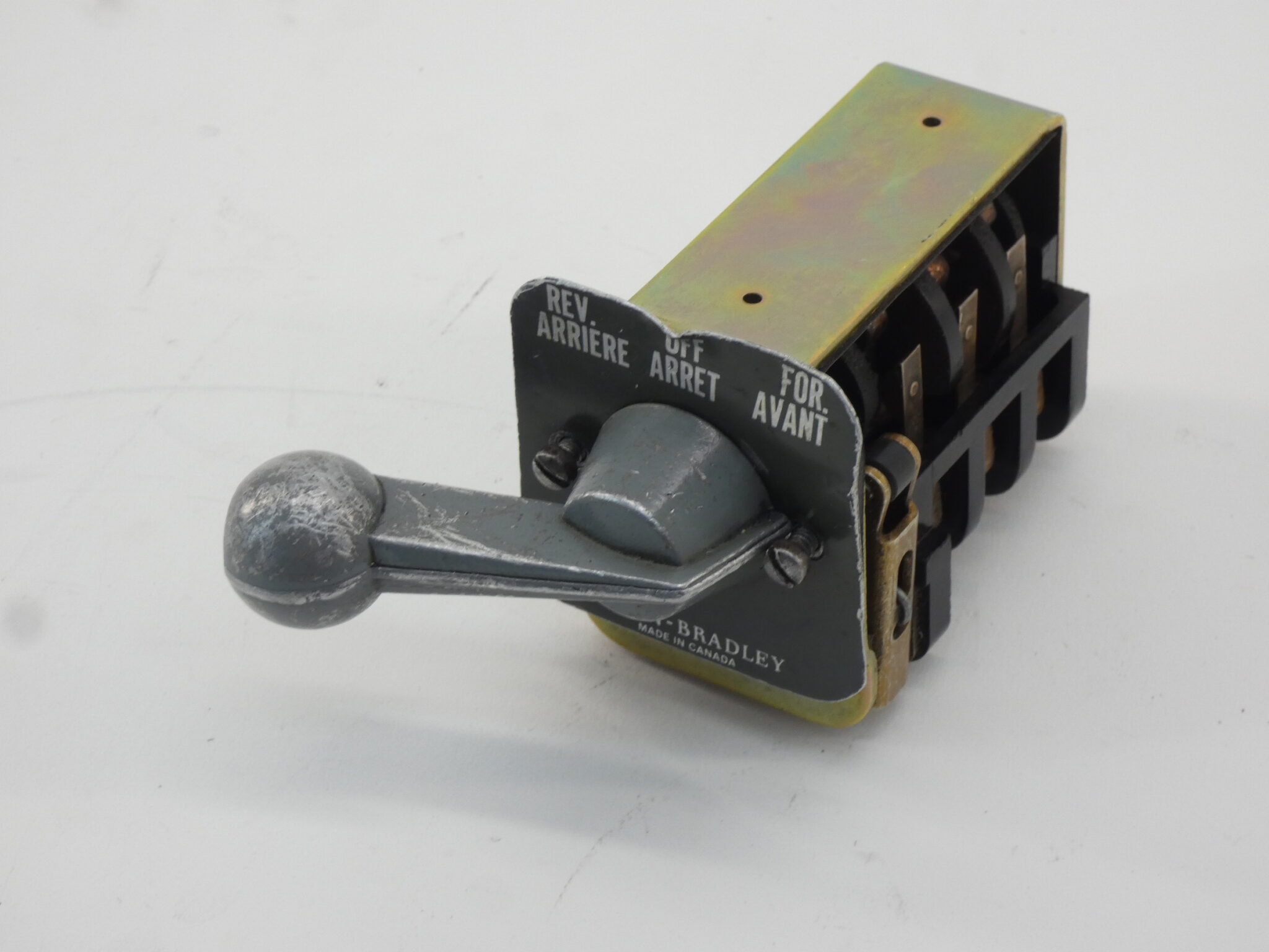 Allen-Bradley Reversing Drum Switch – GPM Surplus