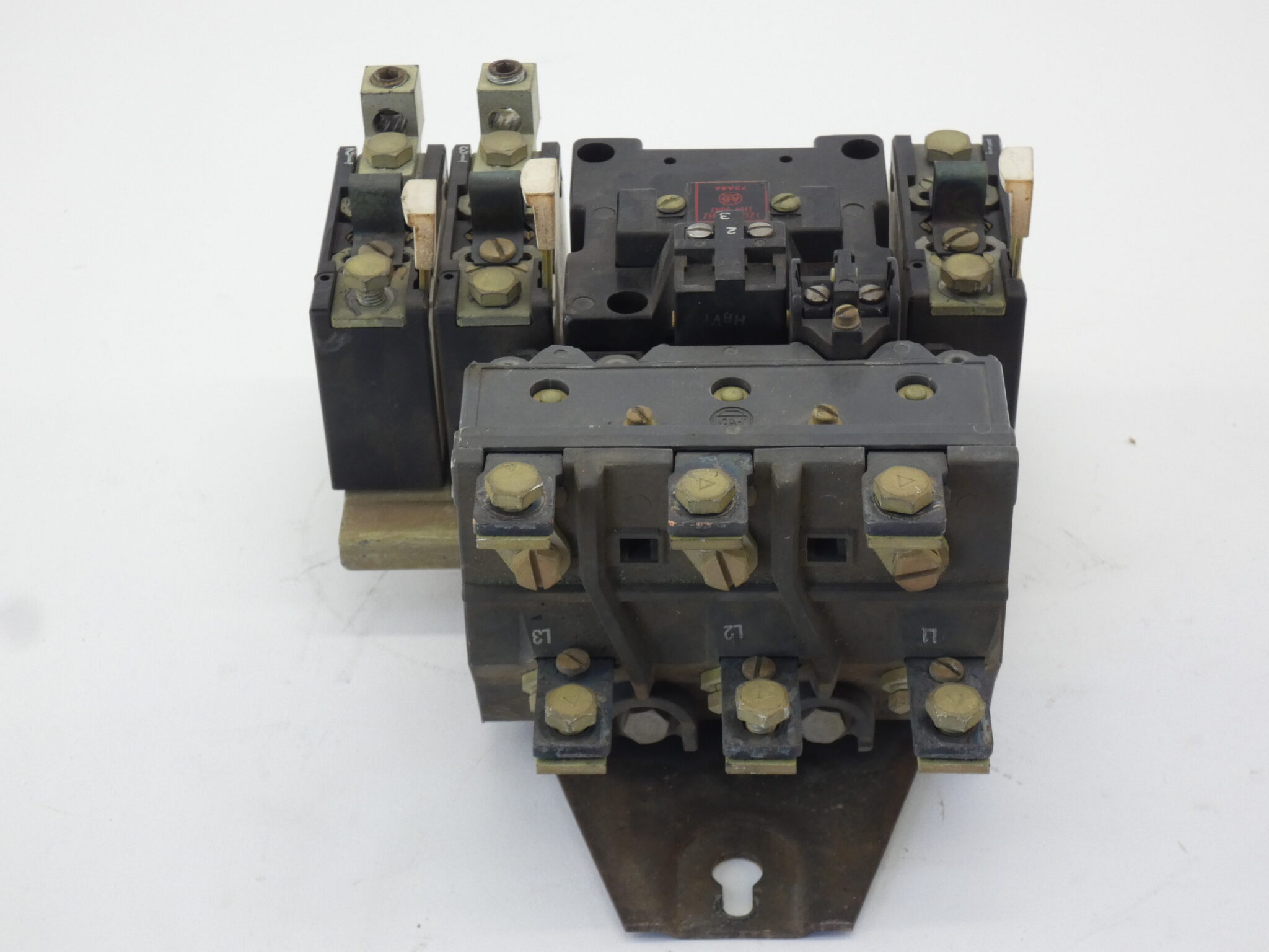 Allen-Bradley Contactor 110/120V 50/60Hz 73A86 – GPM Surplus