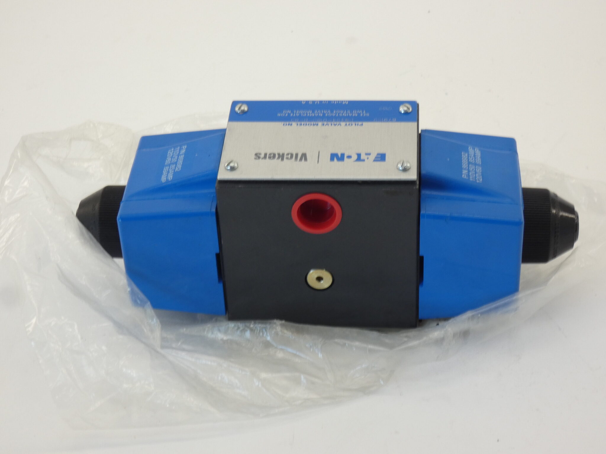 Eaton Vickers DG4S4-016C-B-60 Directional Valve 868982 110/120V – GPM ...