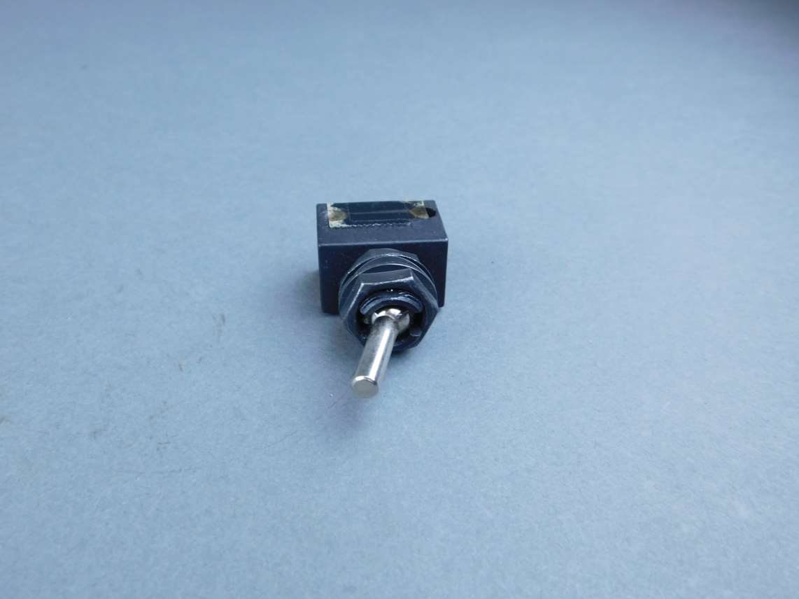 SMC VM-08C Mechanical Switch – GPM Surplus