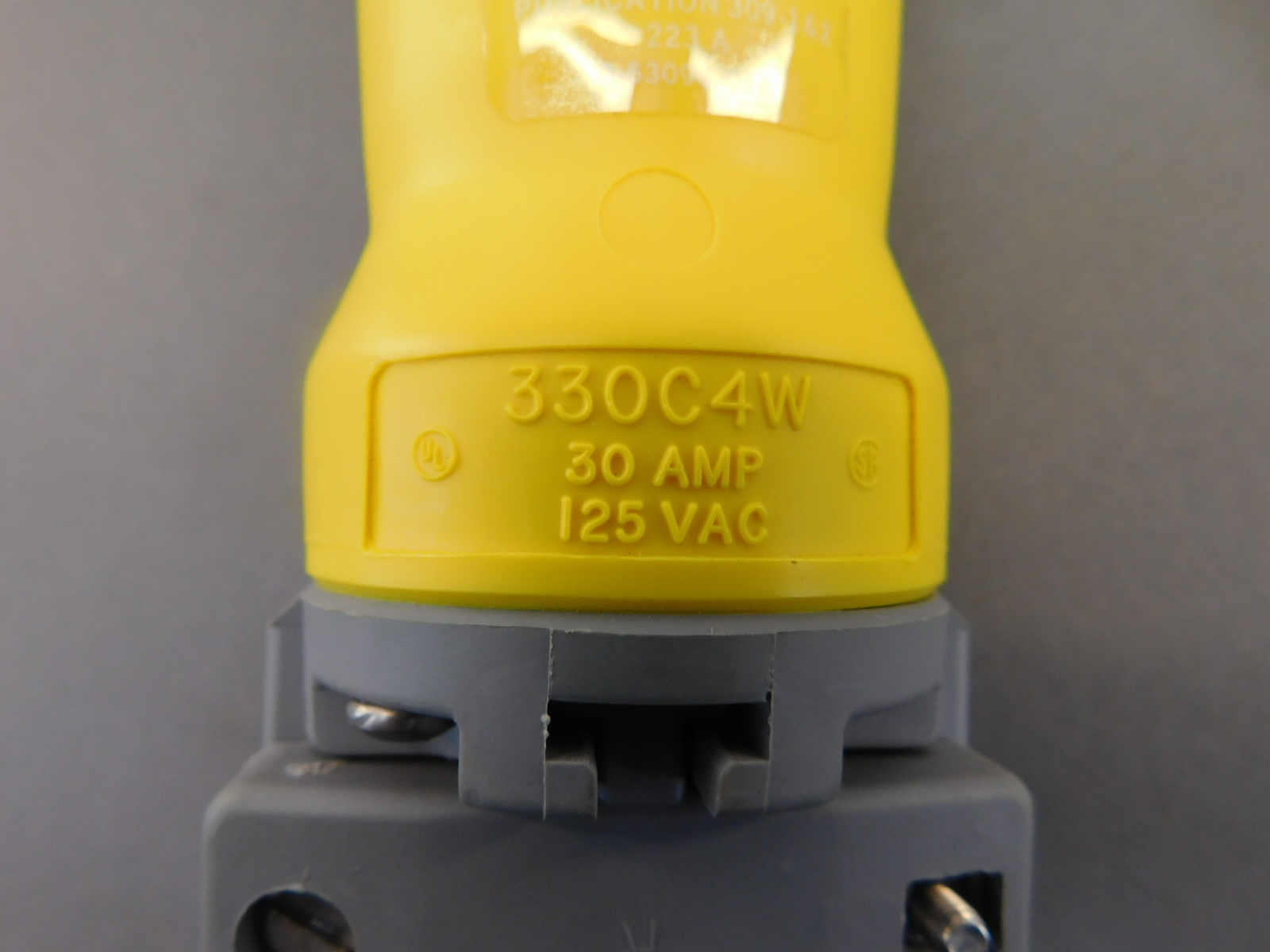 Hubbell 330C4W IEC 309 Configuration Pin Sleeve Female Connector 1PH ...