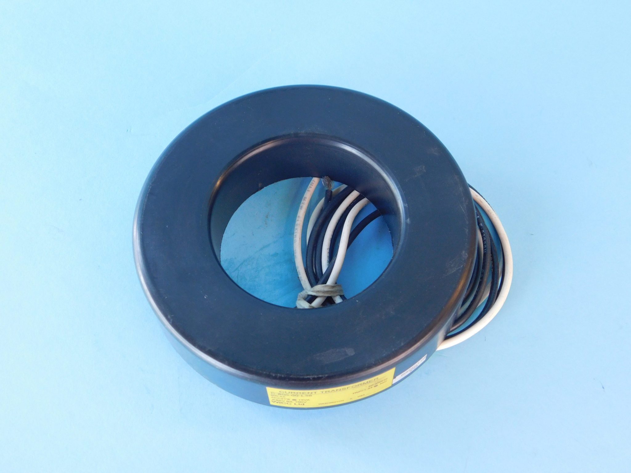 WICC C-800-00-L36 800:5 Amp Current Transformer – GPM Surplus