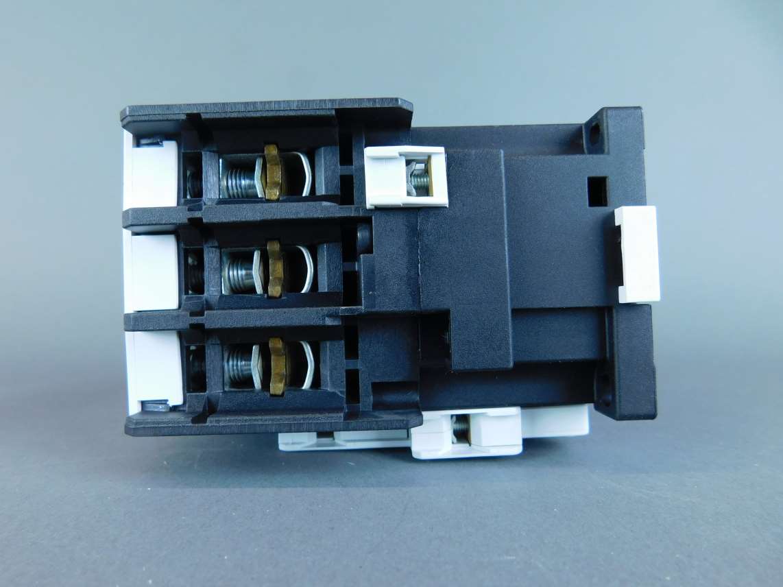 General Electric Contactor CL07A300M – GPM Surplus