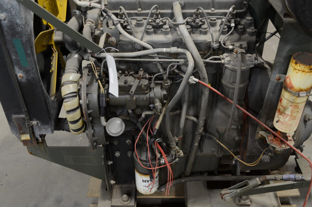 Perkins LJ33518 4 Cylinder Diesel Engine W/ Twin Disc SP111HP3 Clutch ...