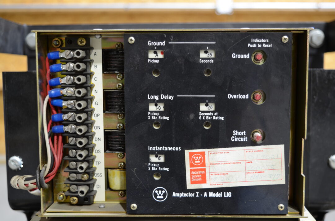 Westinghouse DB50 Air Circuit Breaker 600VAC, 1600A Frame, Amptector I ...